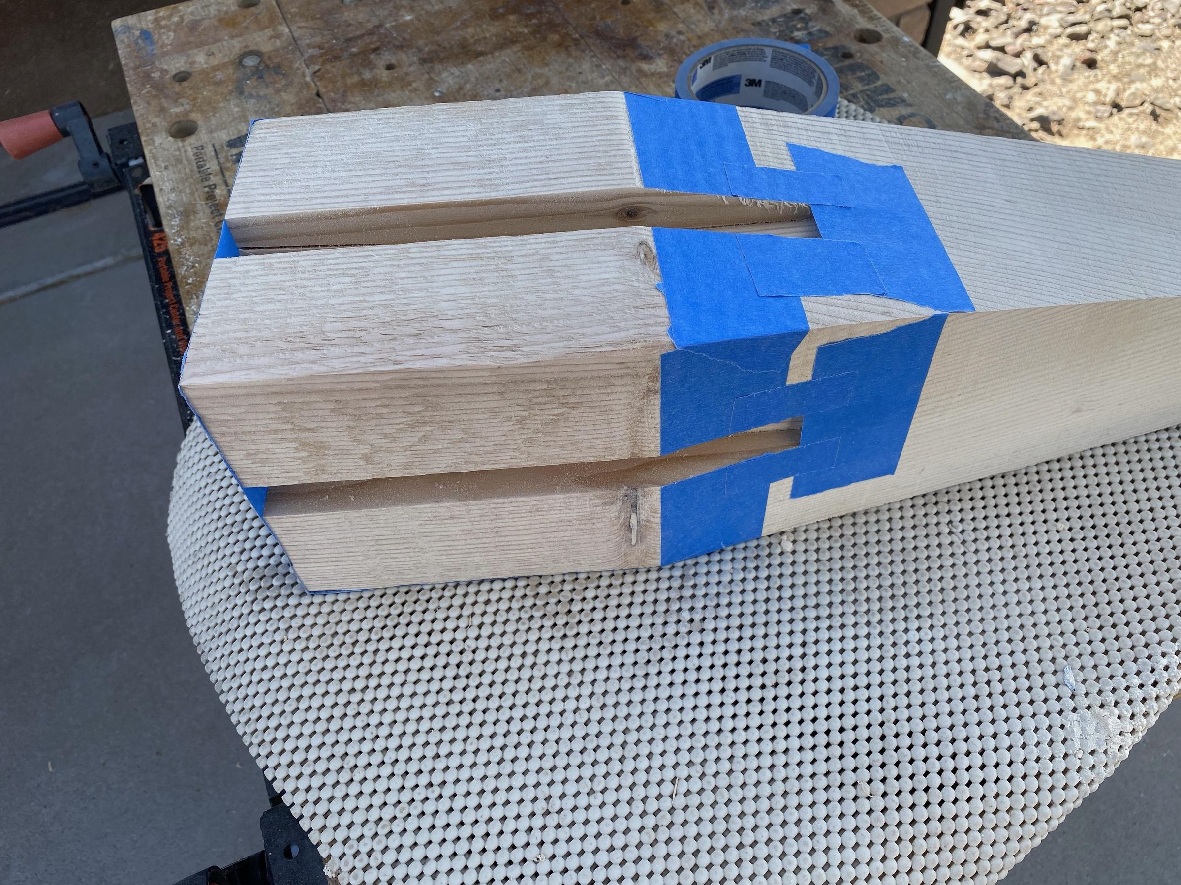 Backenzahn - a Small Side Table, Stool, or Plant Stand : 5 Steps (with ...