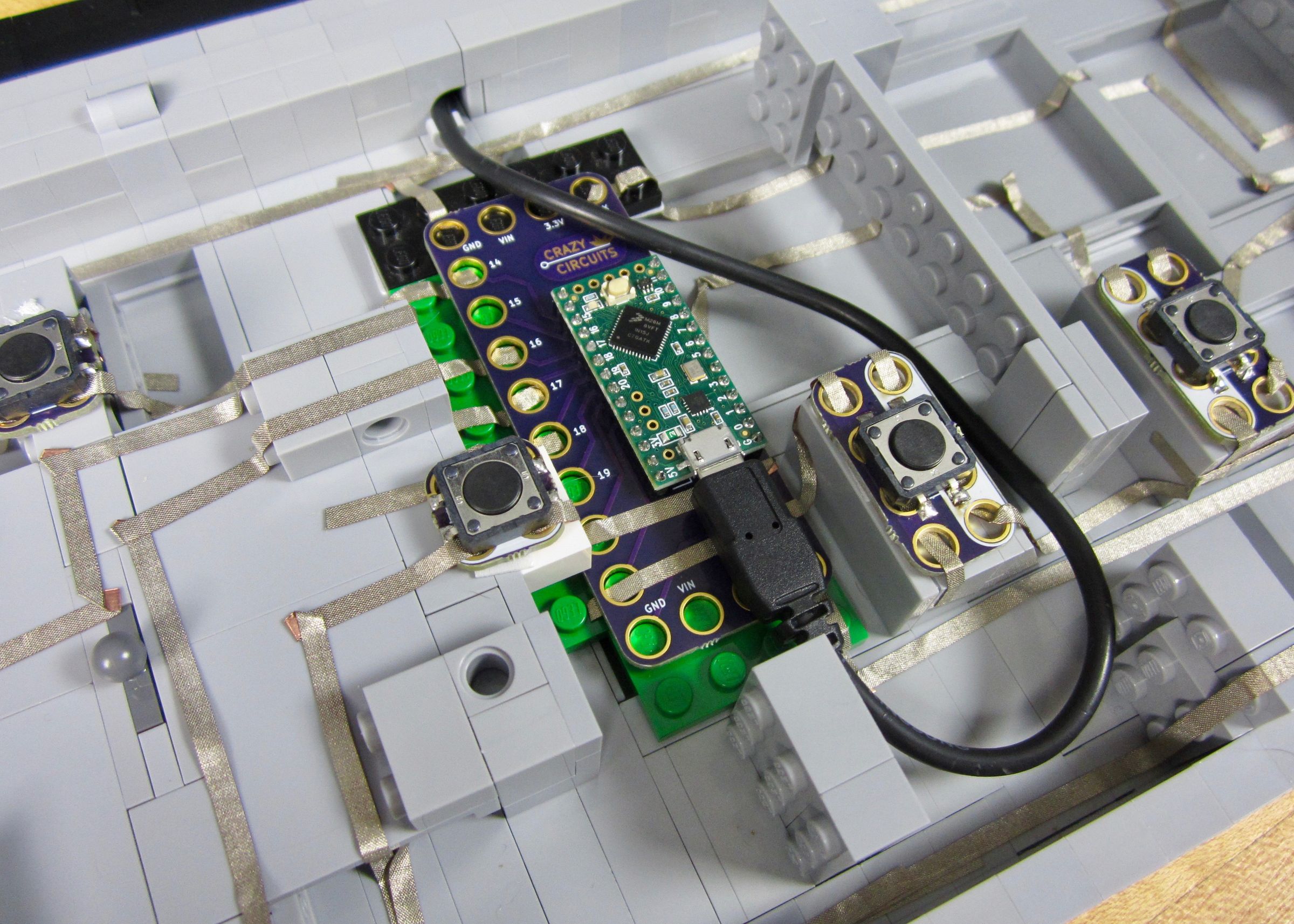 Giant LEGO NES Controller : 15 Steps (with Pictures) - Instructables