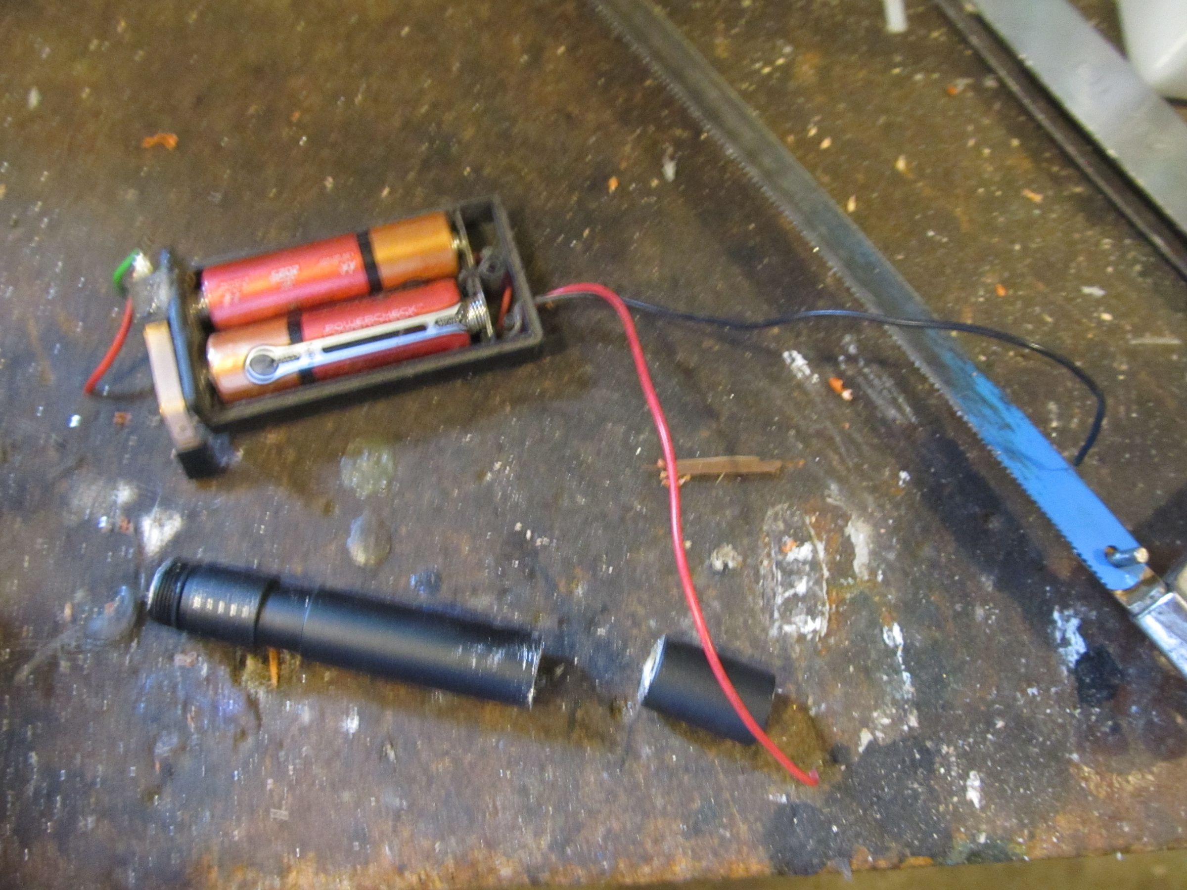 Rebuilt Octagonal Flashlight : 4 Steps - Instructables