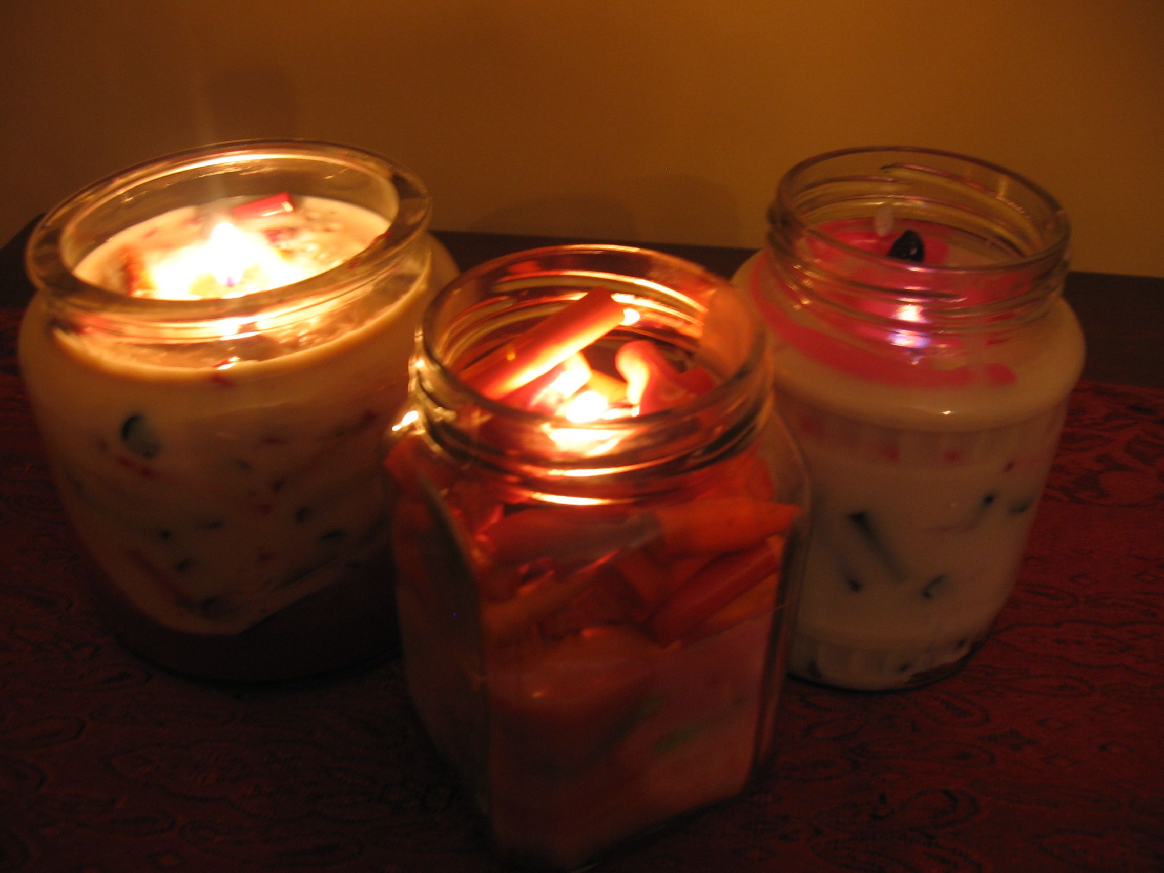Transform Your Kids' Broken Crayons Into Candles : 12 Steps - Instructables