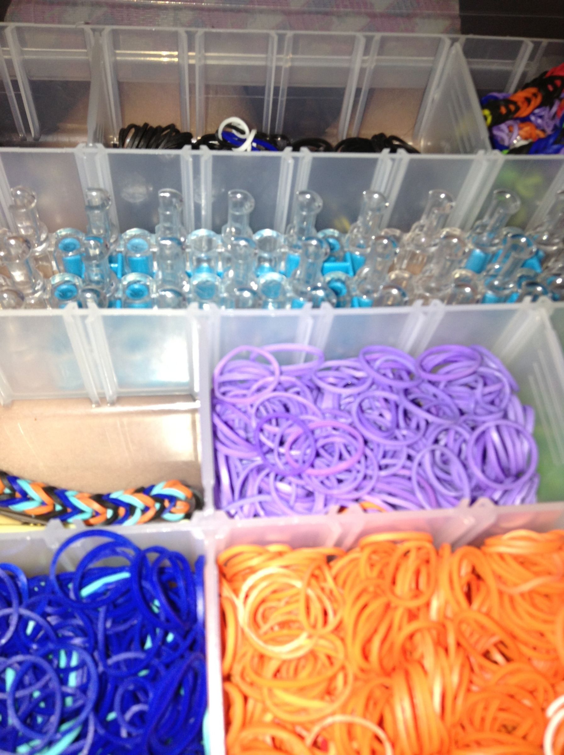 Basic Rainbow Loom Single Bracelet : 7 Steps - Instructables