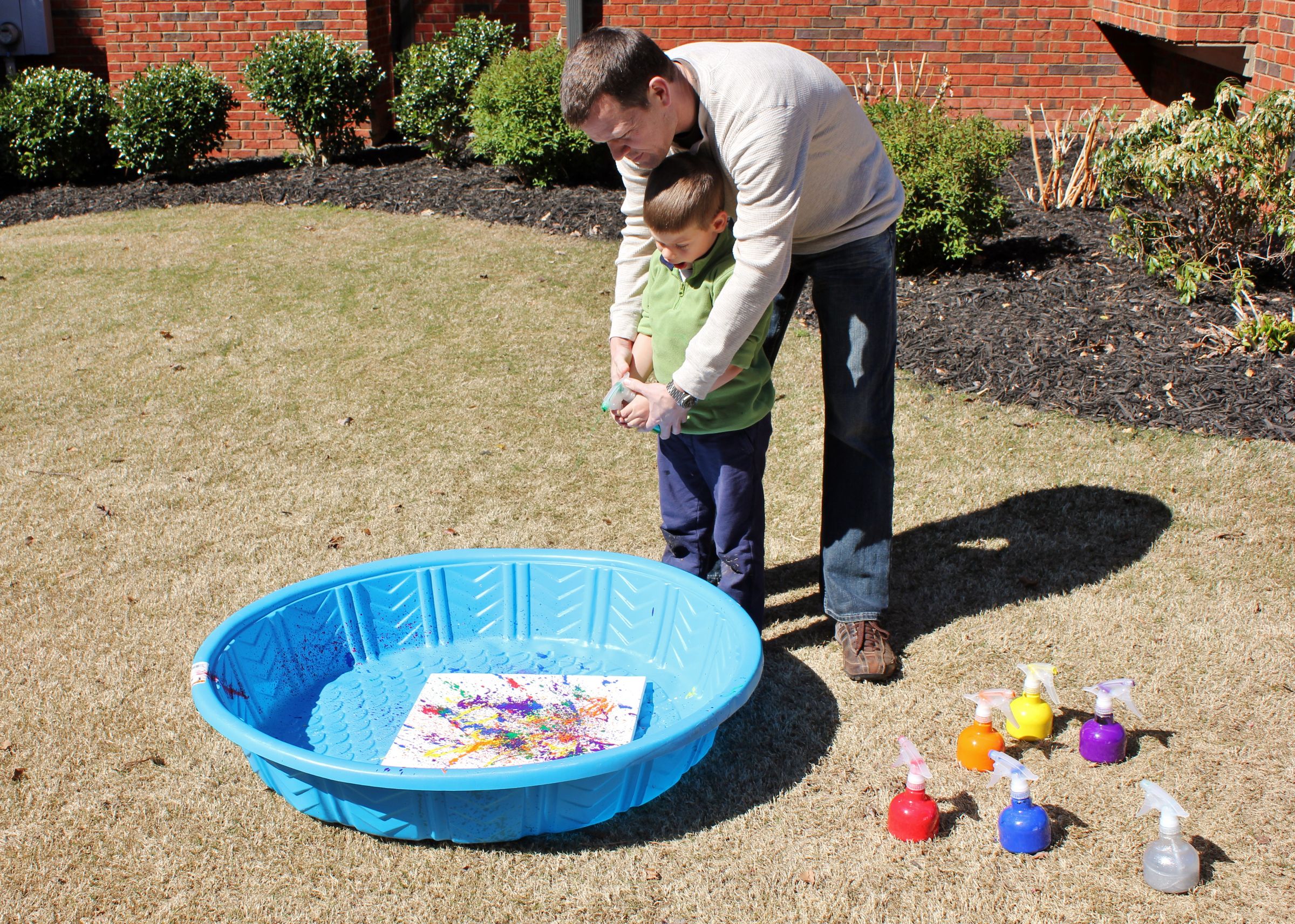 Outdoor Kids Activity: Spray Bottle Painting (with Pictures ...