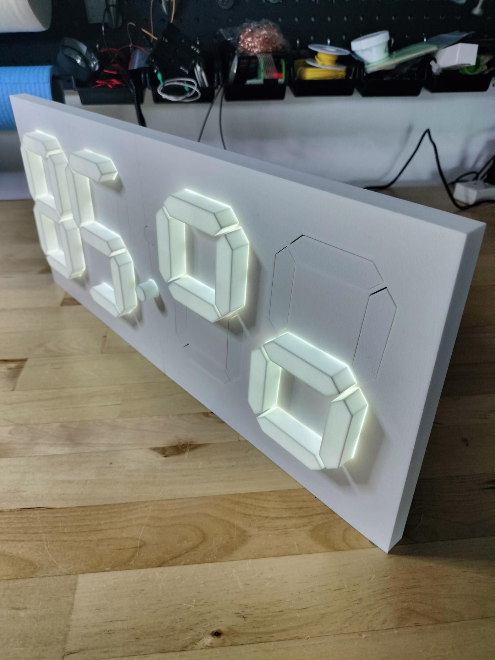 Kinetic Display : 16 Steps - Instructables