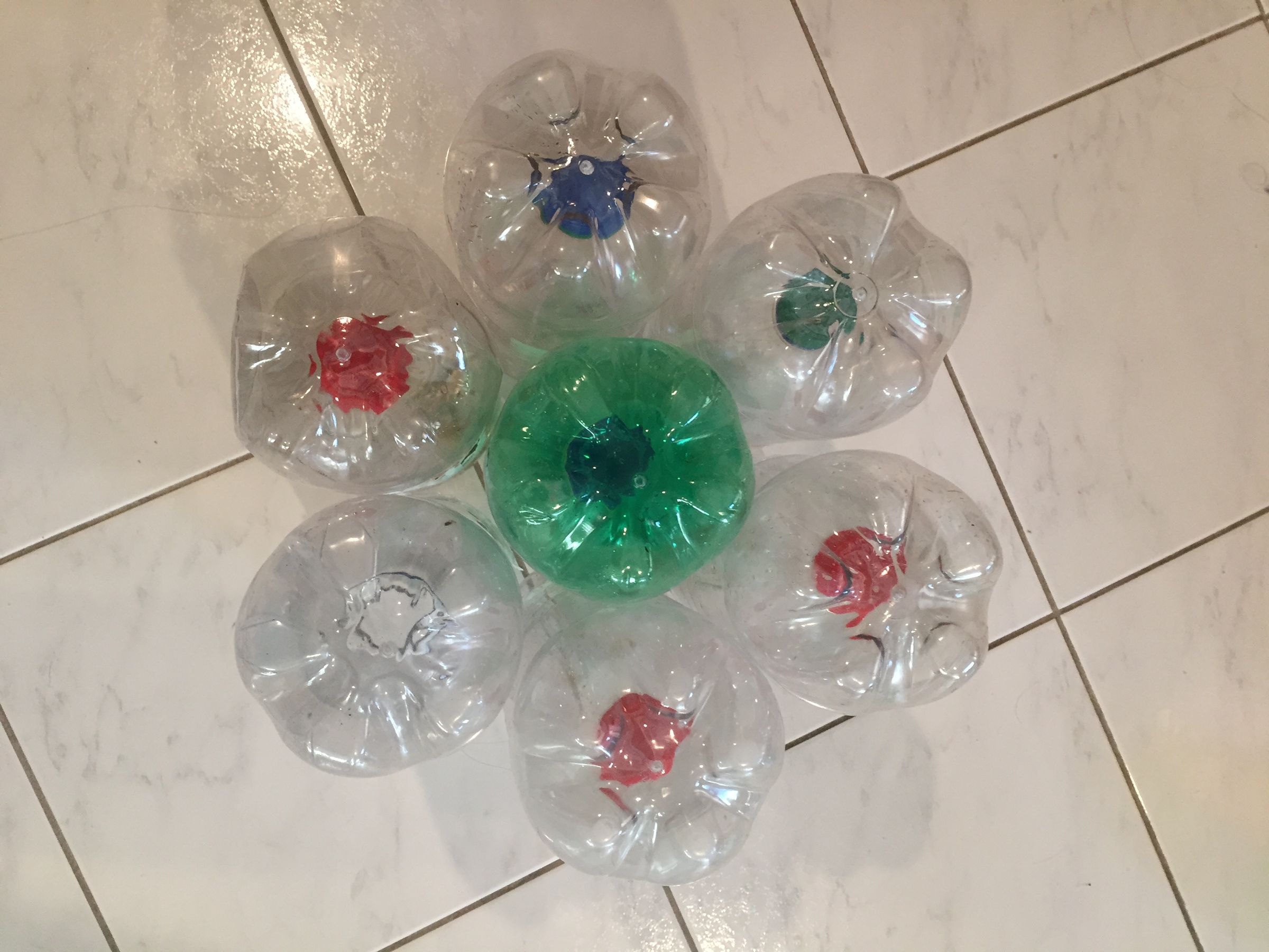 PLASTIC BOTTLE CHAIR : 6 Steps (with Pictures) - Instructables