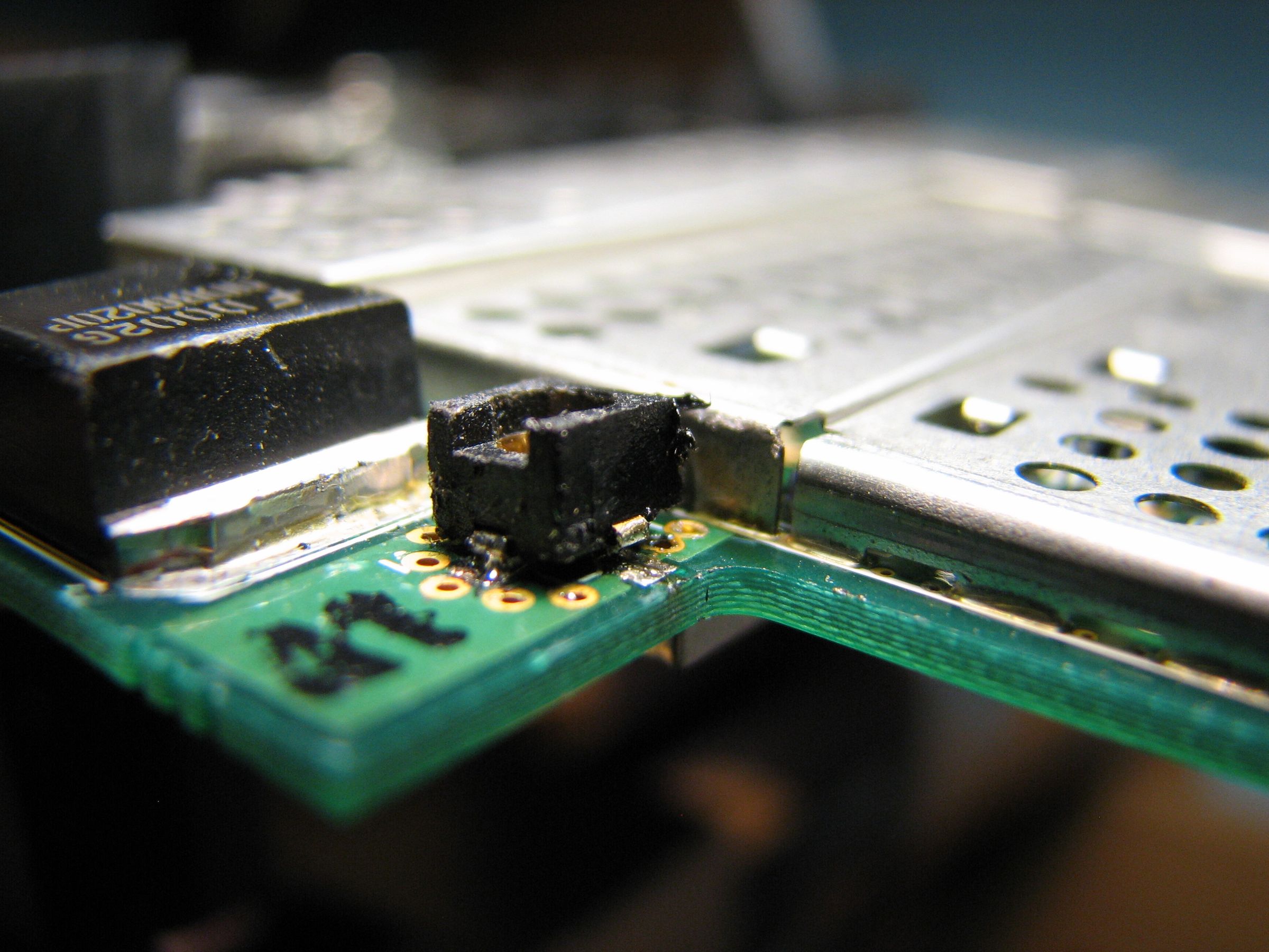 Mod a Ricochet Radio Modem to Take an External Antenna : 8 Steps ...