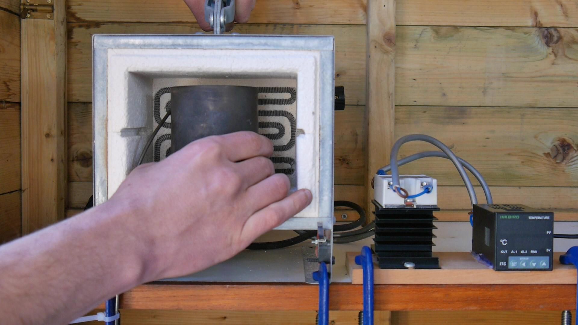 A Miniature Beam Stirling Engine : 11 Steps (with Pictures) - Instructables