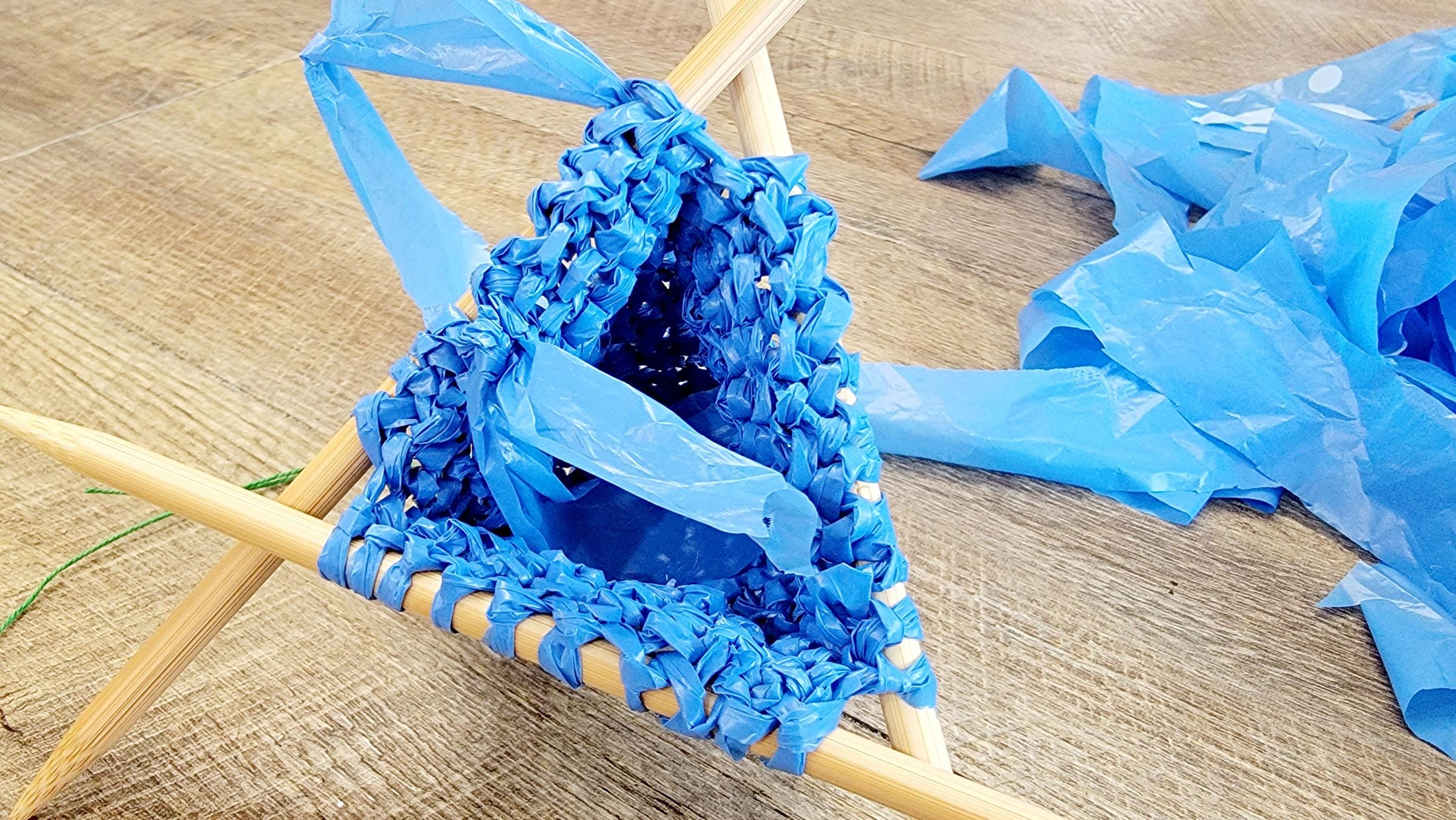 Knit Plastic Bag Ball : 10 Steps (with Pictures) - Instructables