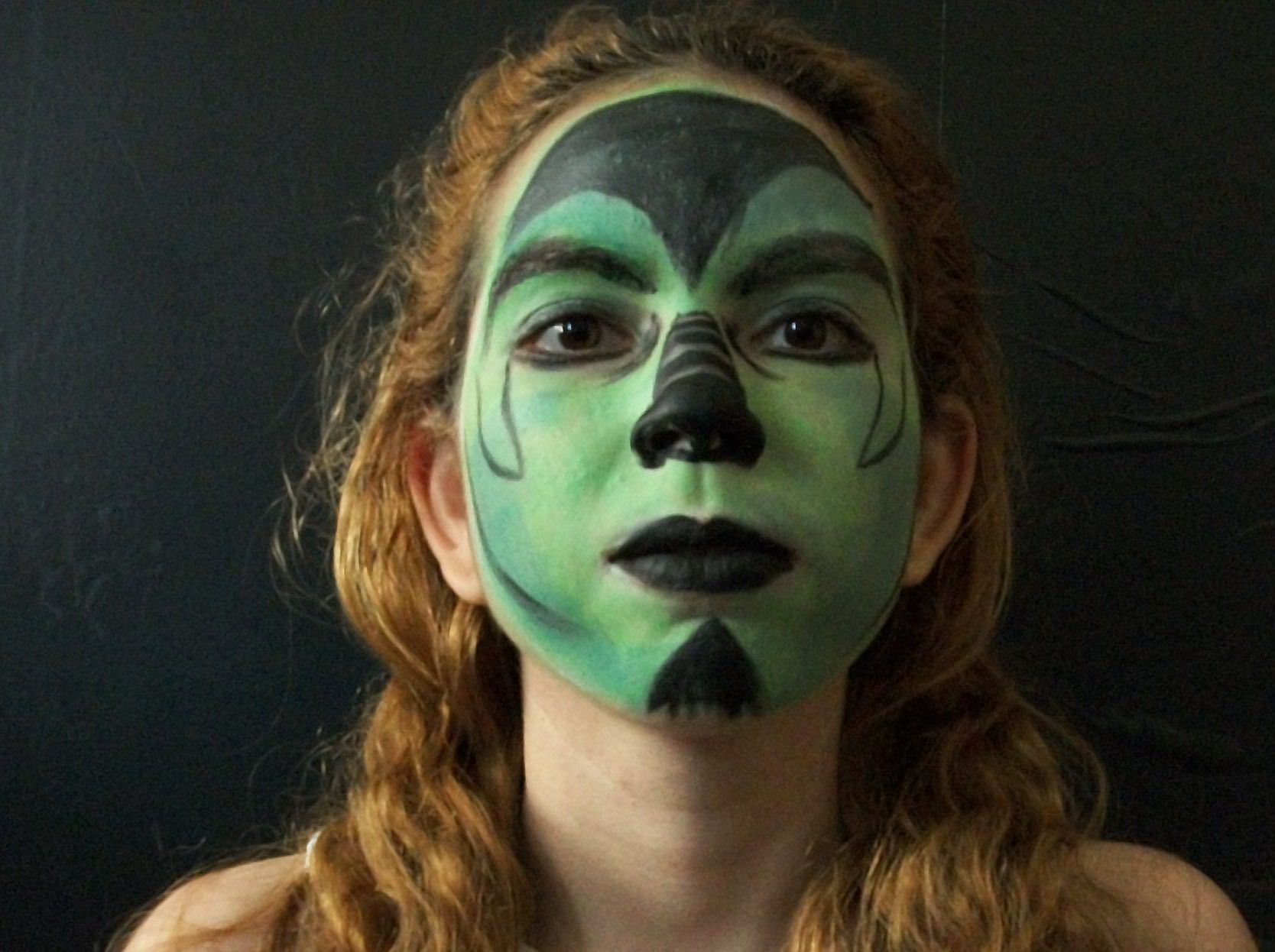 Green Space Alien Face Paint : 5 Steps - Instructables