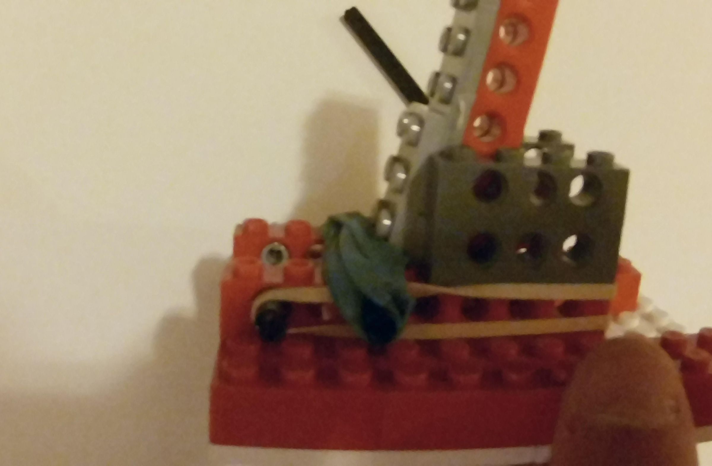 Simple Lego Launcher : 7 Steps - Instructables