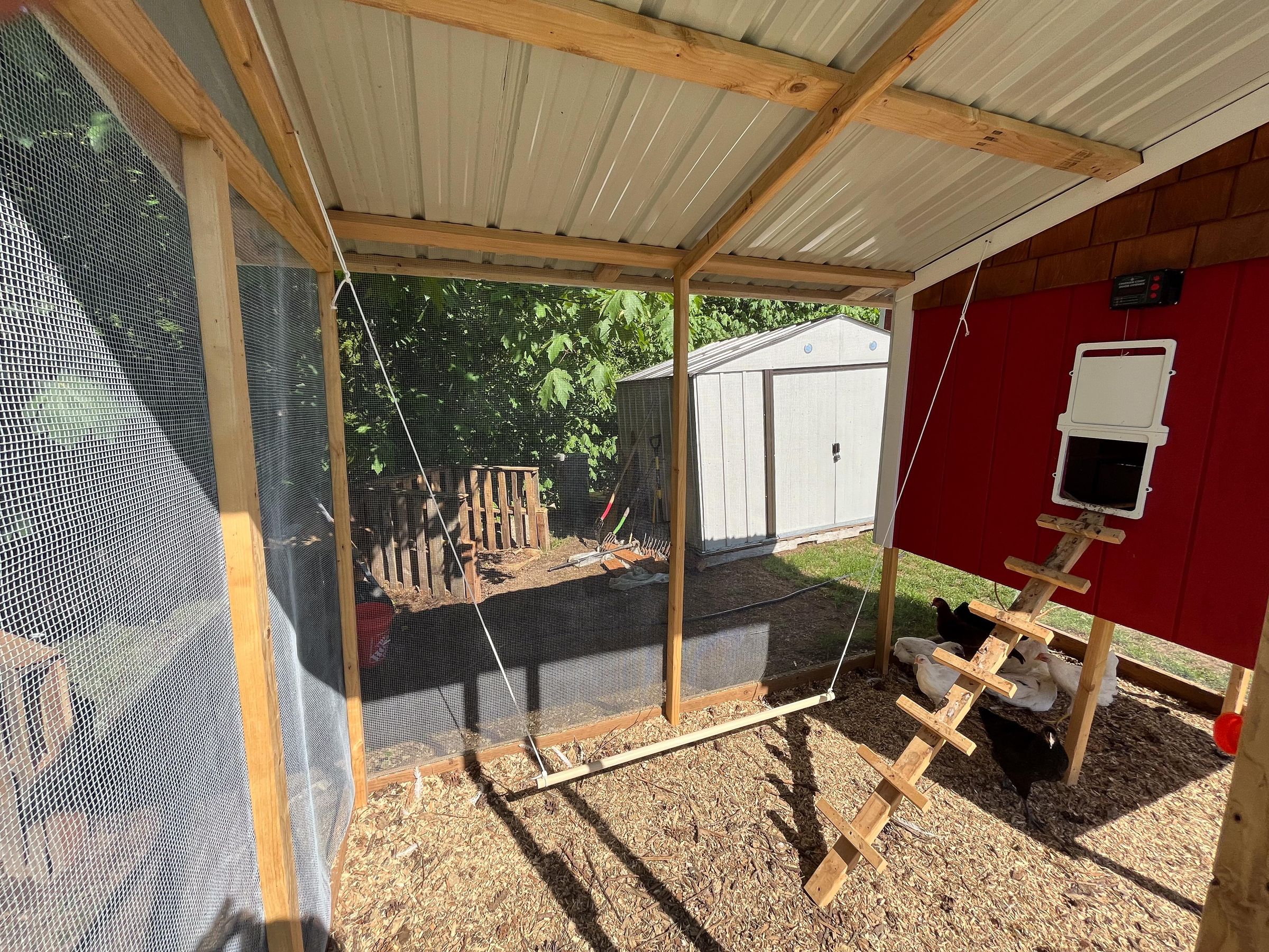 Build a DIY Chicken Palace : 7 Steps (with Pictures) - Instructables