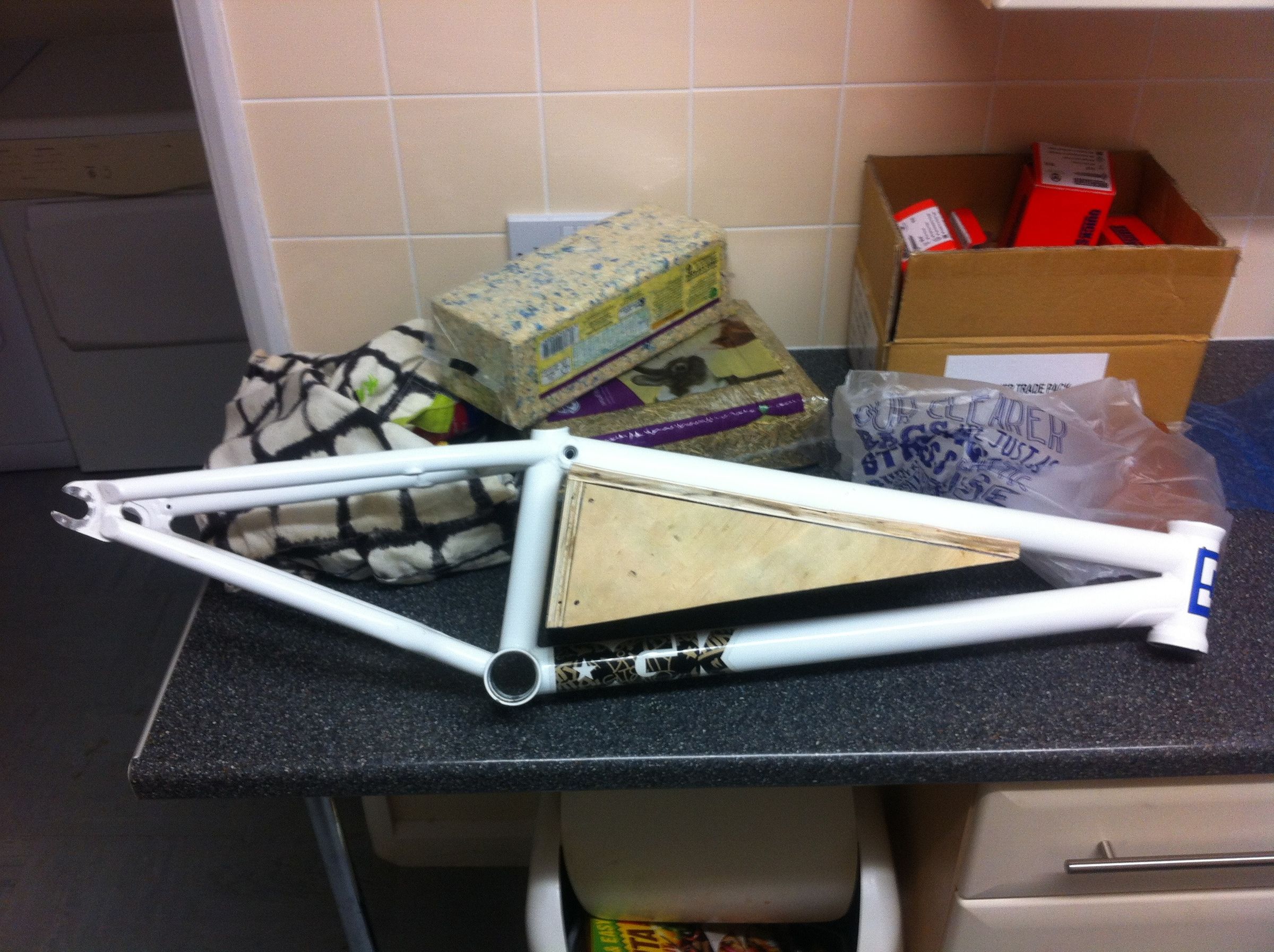 Bmx/cycle Shelf : 4 Steps - Instructables