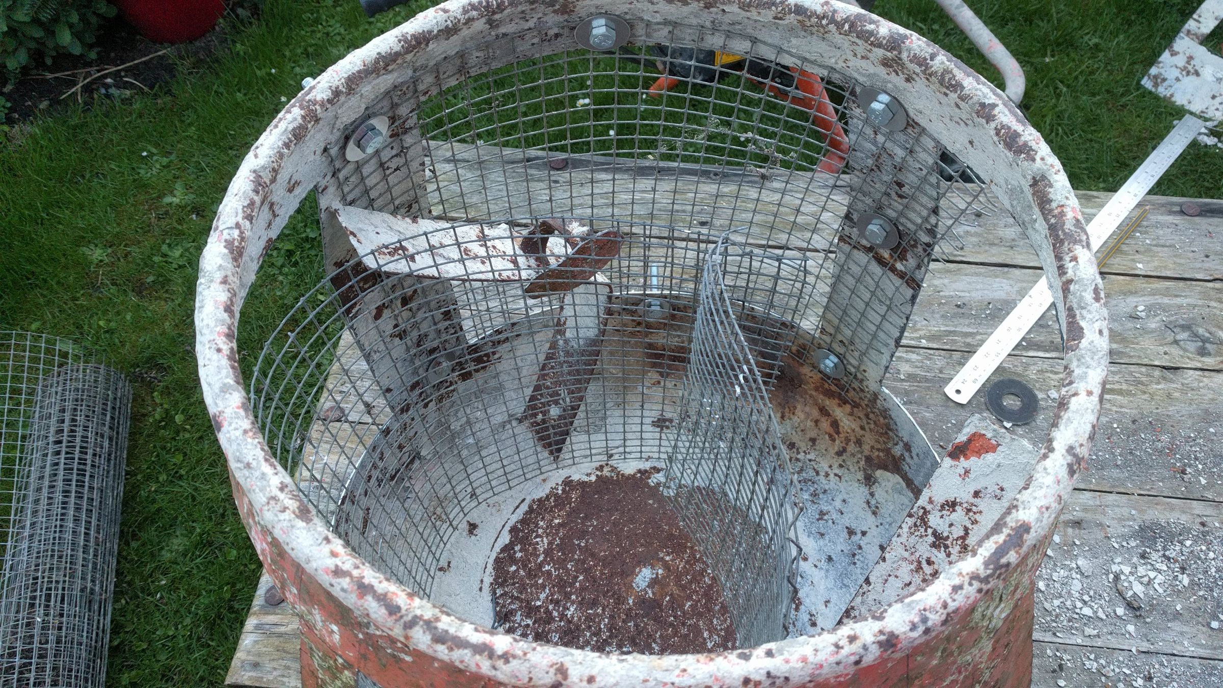 Soil Sieve Sifter Machine : 7 Steps (with Pictures) - Instructables