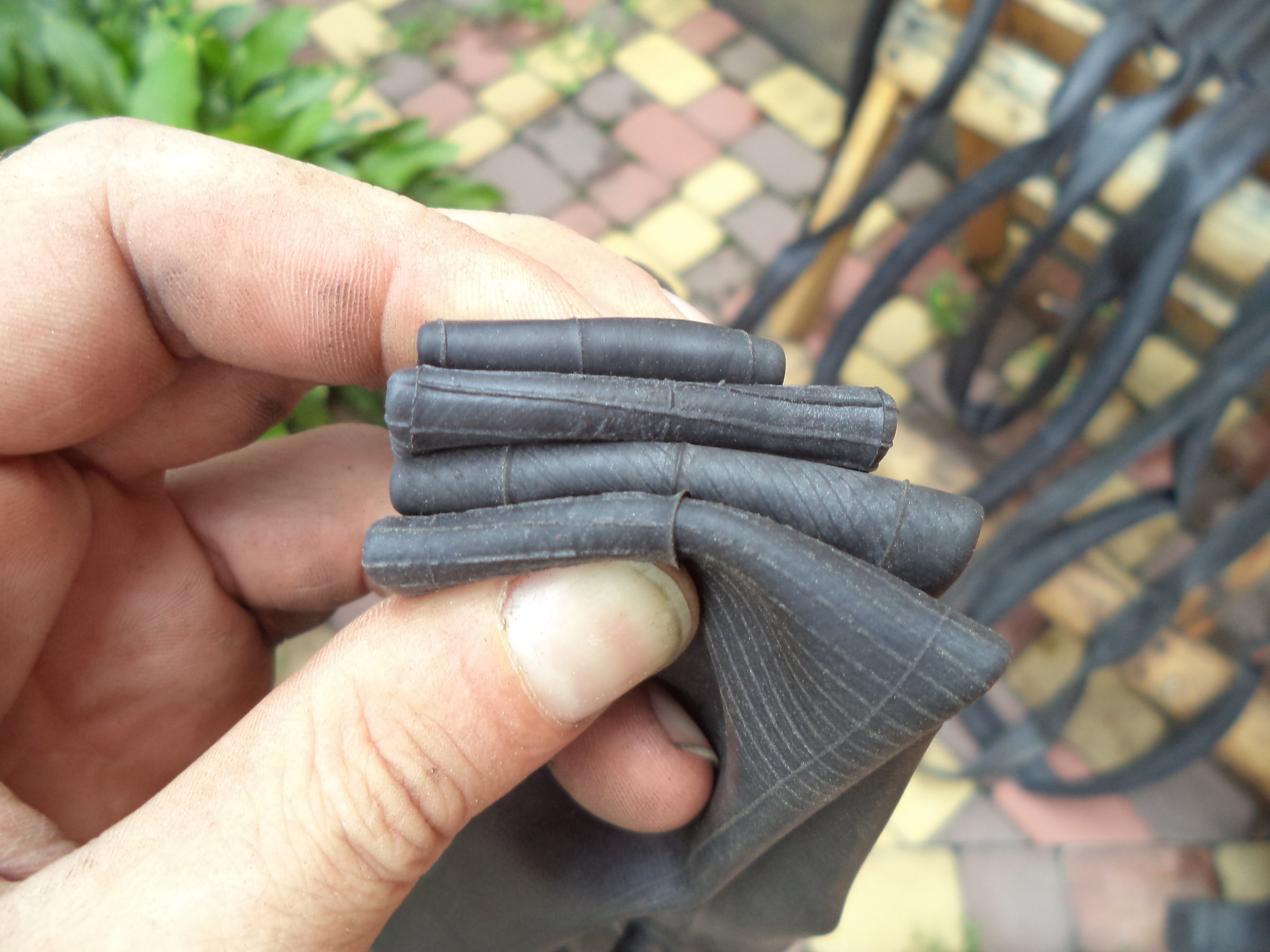 Backpack Cargo Net From Inner Tubes : 26 Steps (with Pictures ...