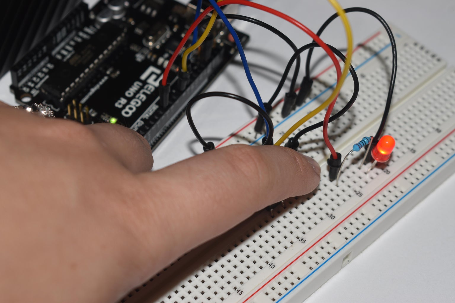 Digital Input Arduino 12 Steps Instructables