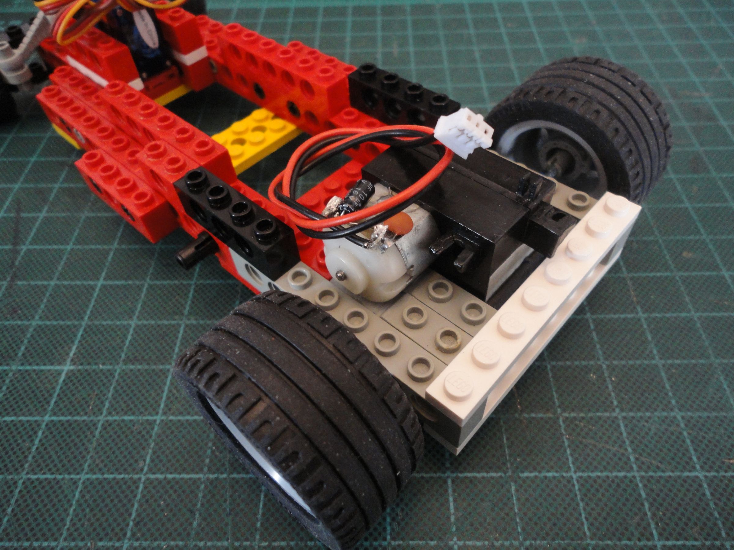 Wireless Lego Race Car : 13 Steps (with Pictures) - Instructables