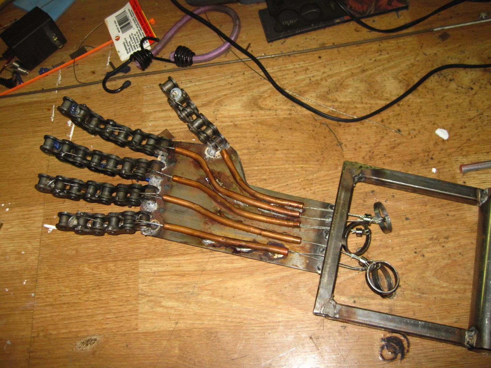Simple Animatronic (robotic Hand) Made of Chain (with Pictures ...