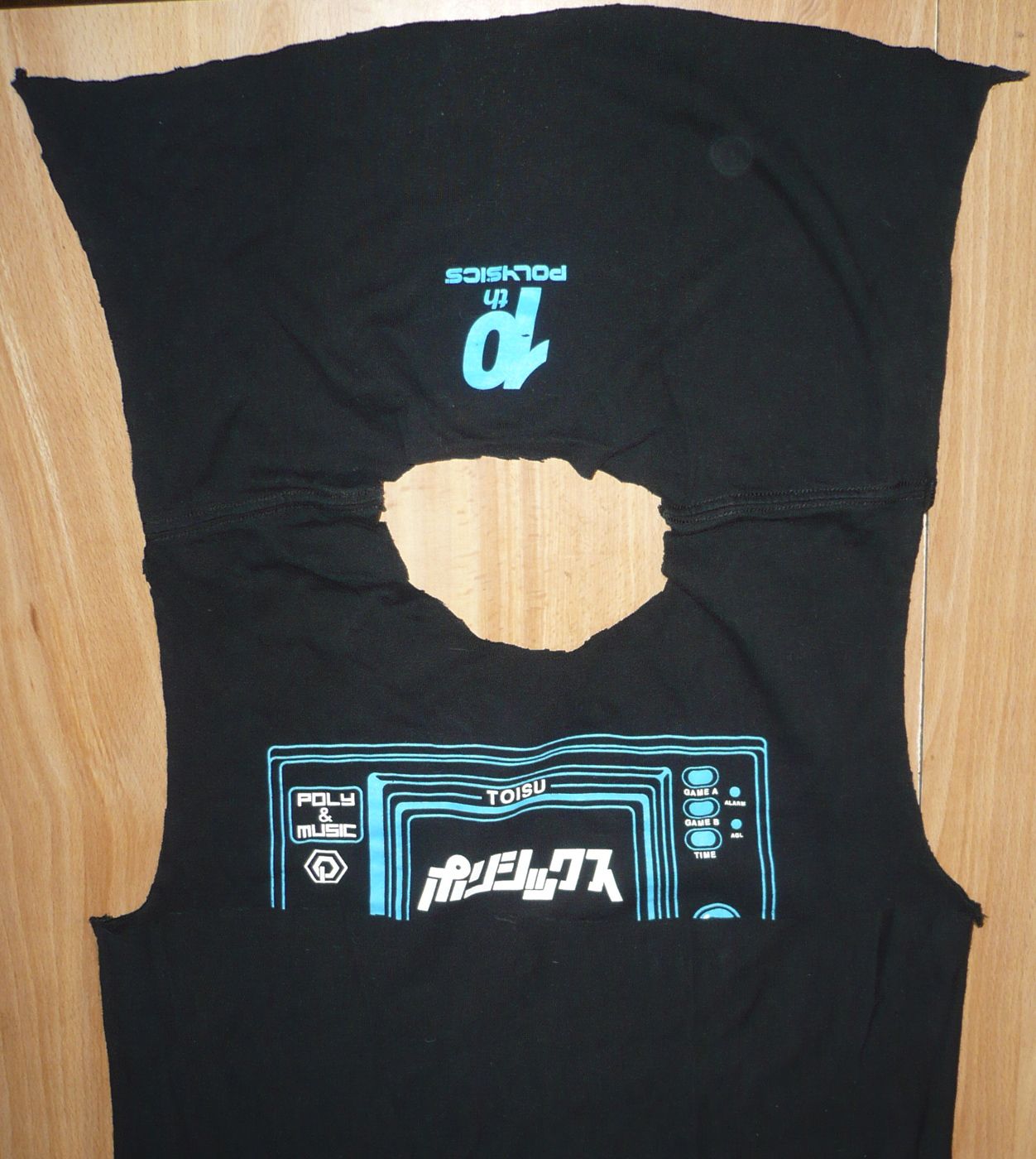 15-Minute Halter Top (T-shirt Hacks Contest) : 6 Steps (with Pictures ...