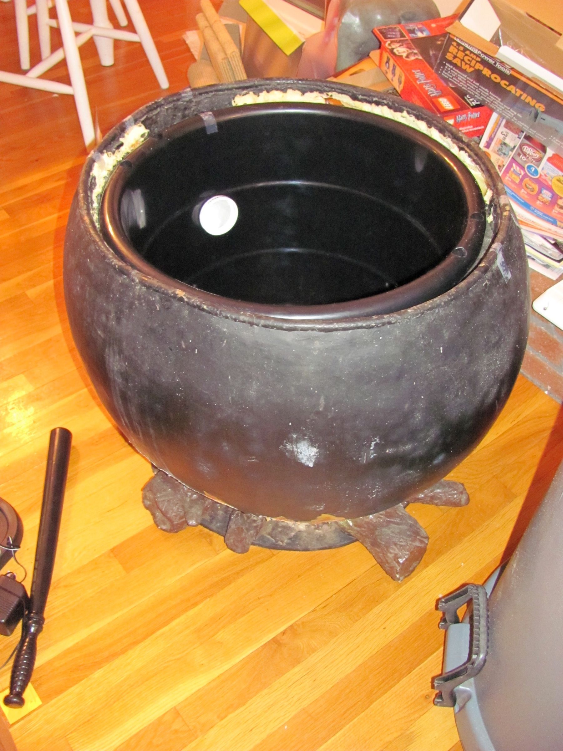 Full Size Haunted Cauldron With Fog : 9 Steps (with Pictures ...