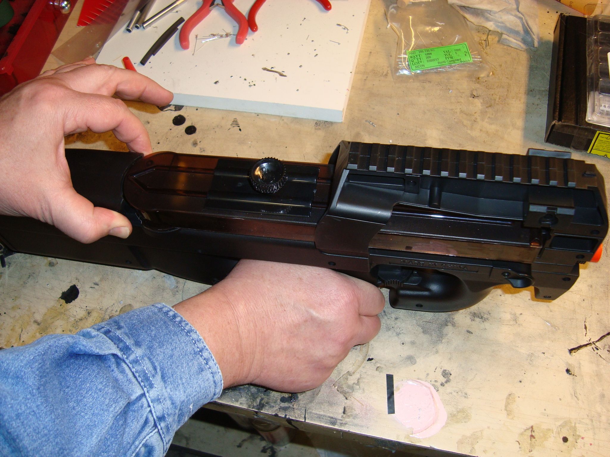 Conversion of Cheap Airsoft P90 to Miles Laser Tag. : 20 Steps (with ...