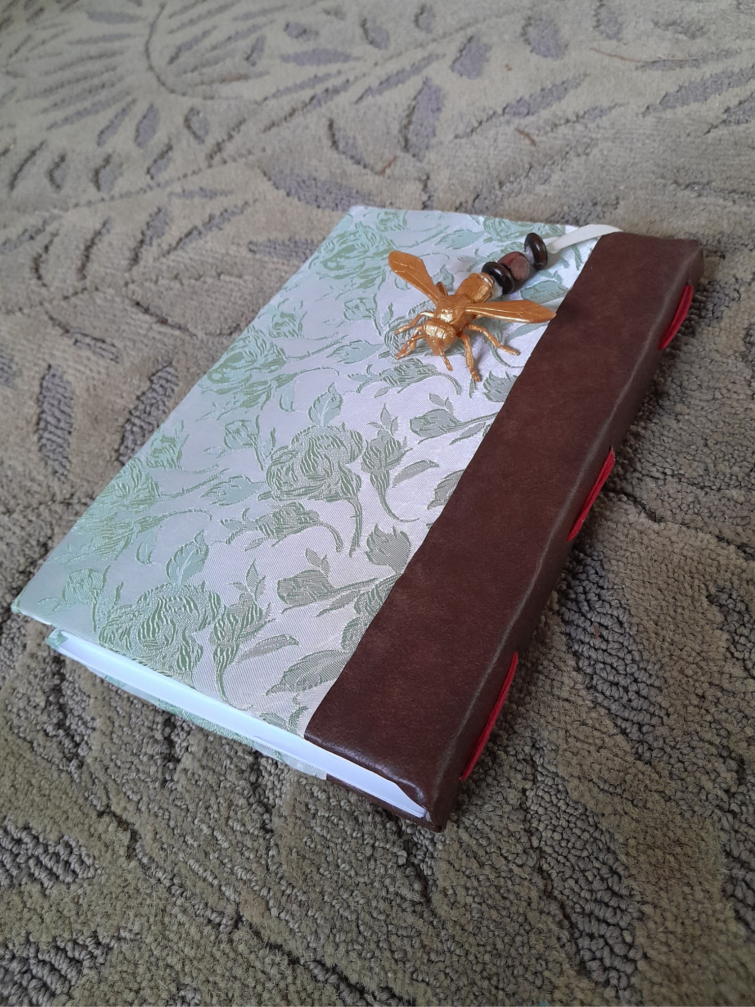 Hard-cover Book and Bookmark : 18 Steps - Instructables