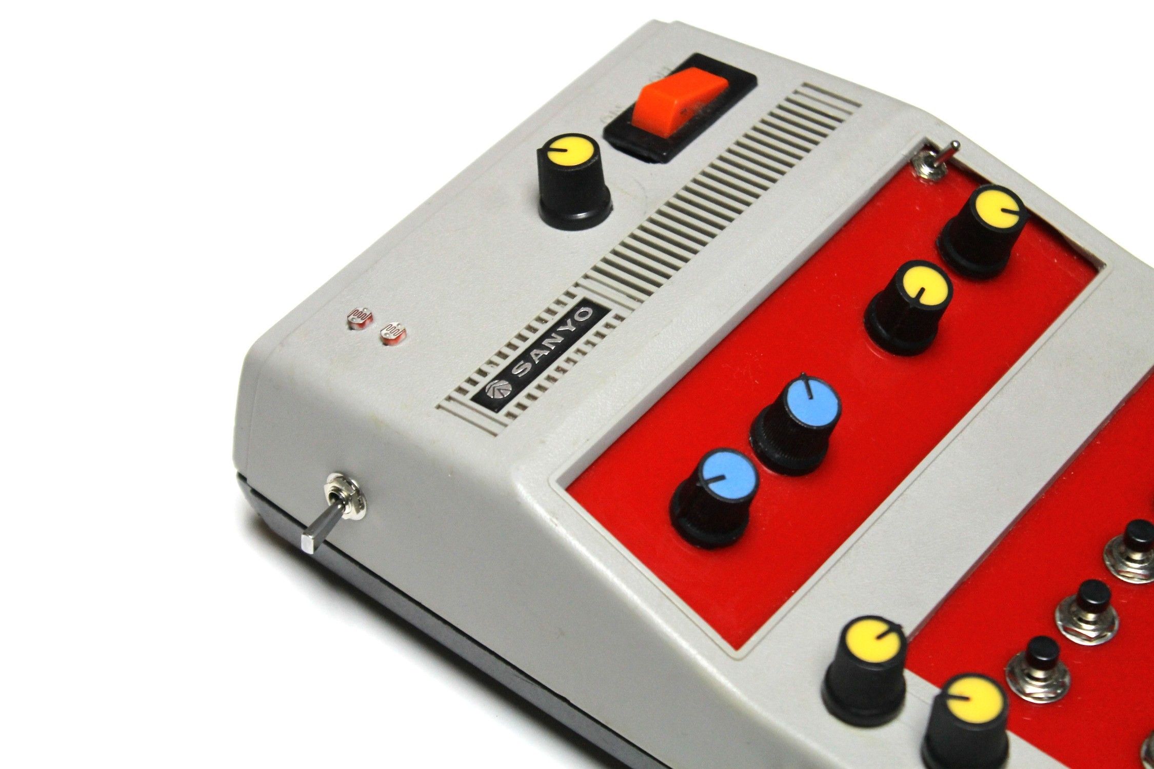 Moog Style Synth : 23 Steps (with Pictures) - Instructables