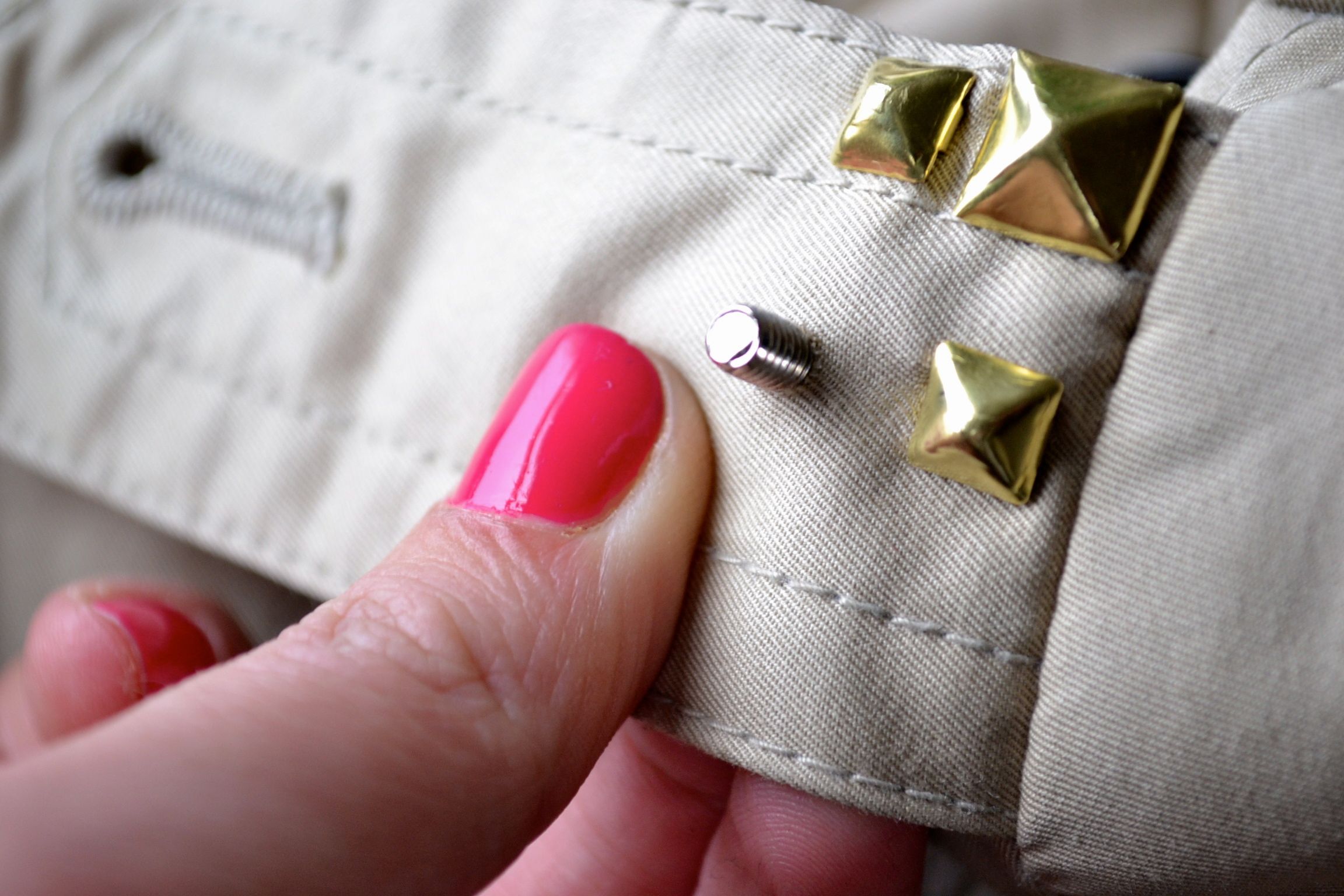 DIY Studded Trench Coat : 4 Steps (with Pictures) - Instructables
