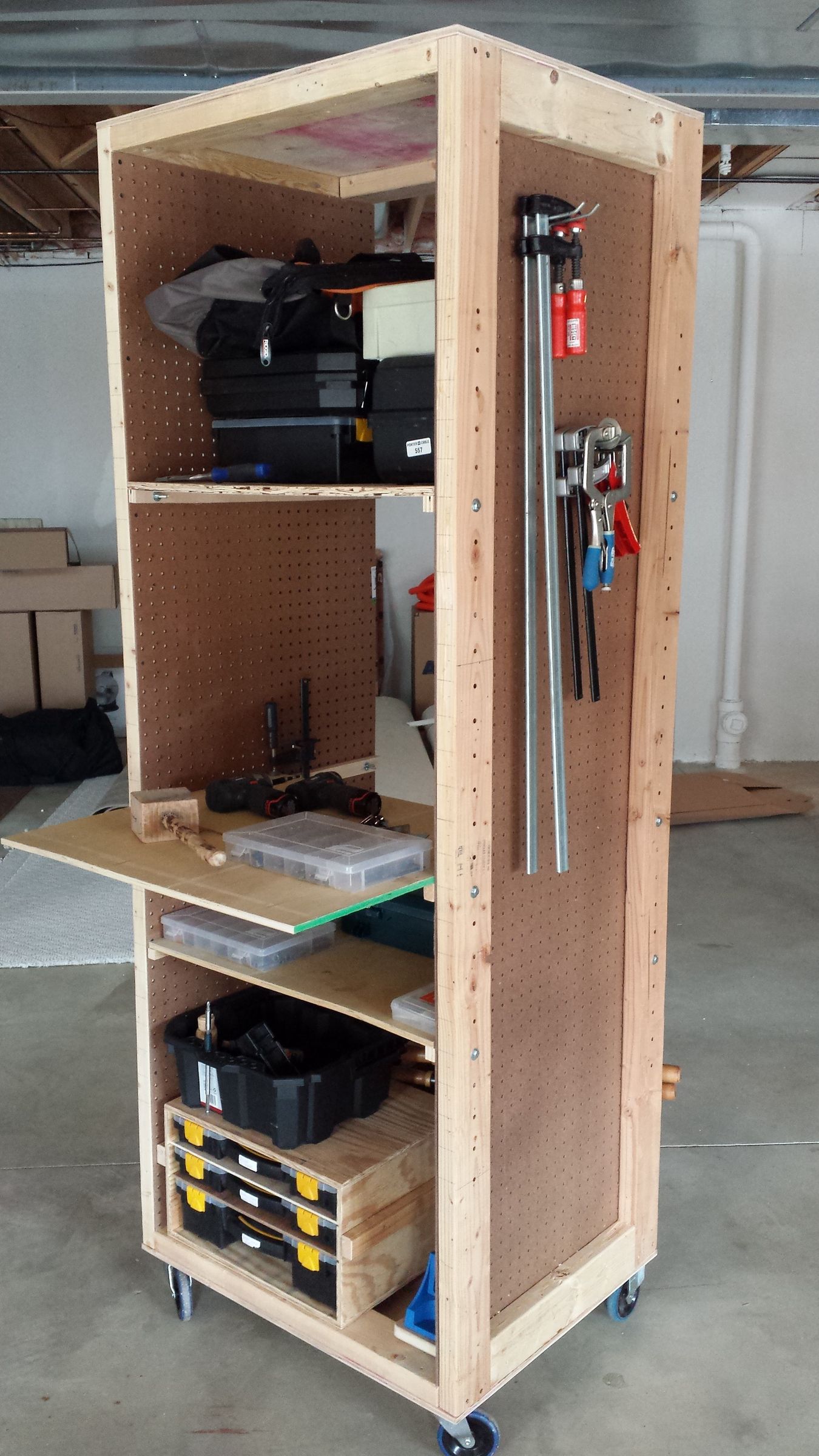 Workshop Mobile Storage Unit With Adjustable Shelving : 5 Steps ...