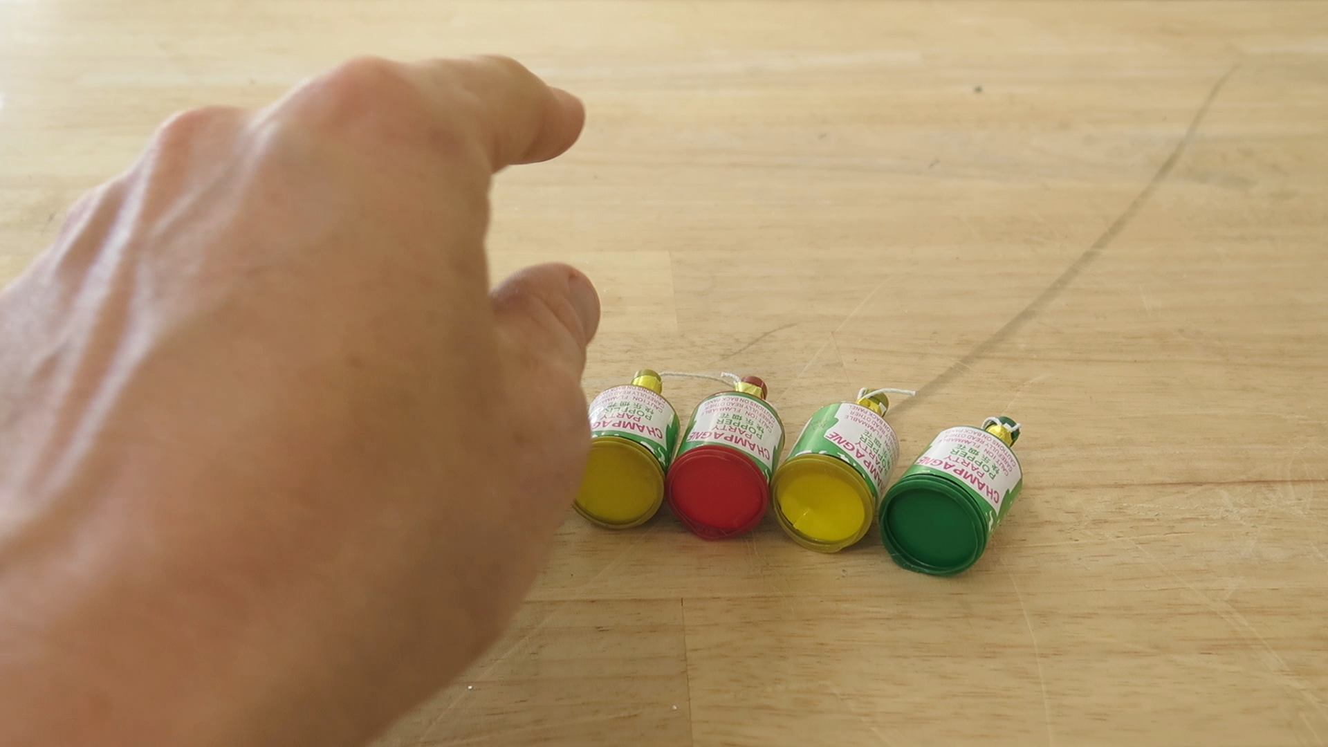 Glitter Roulette With Party Poppers : 7 Steps (with Pictures ...