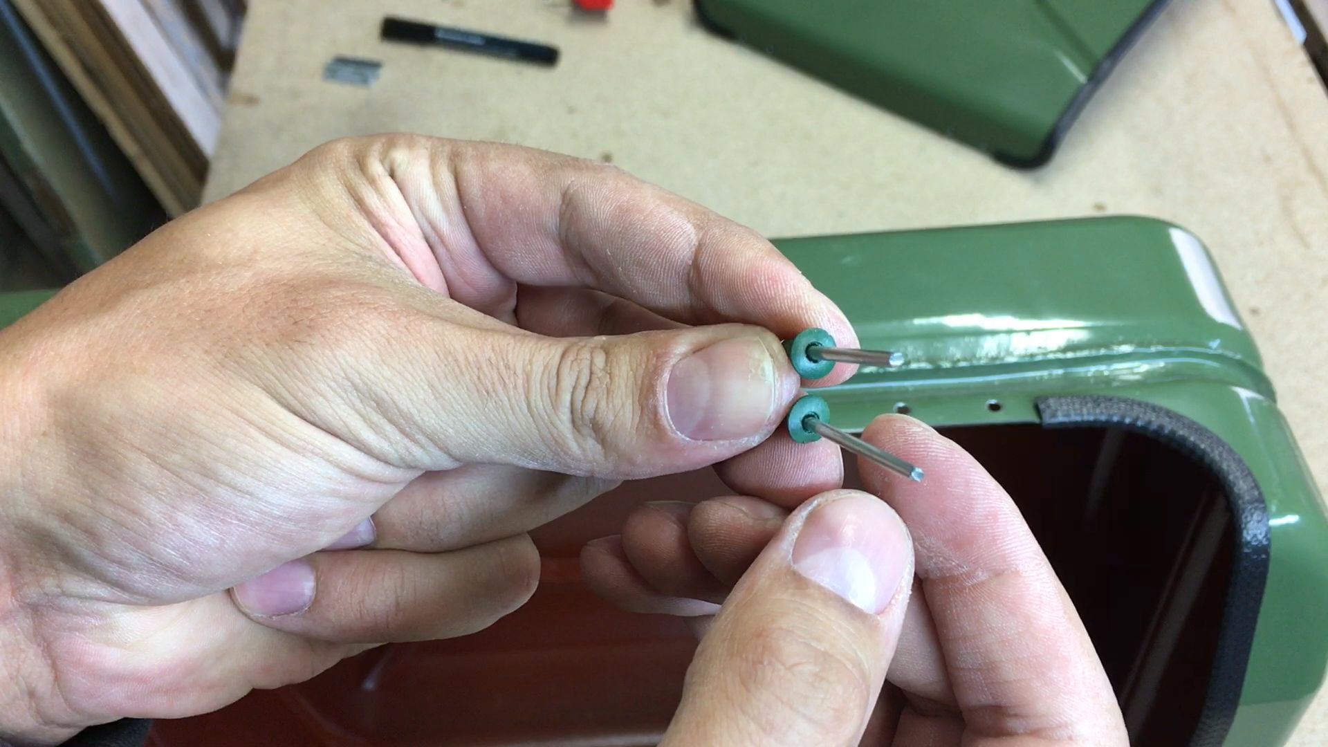 How to Make a Mini Bar From Jerry Can : 10 Steps (with Pictures ...