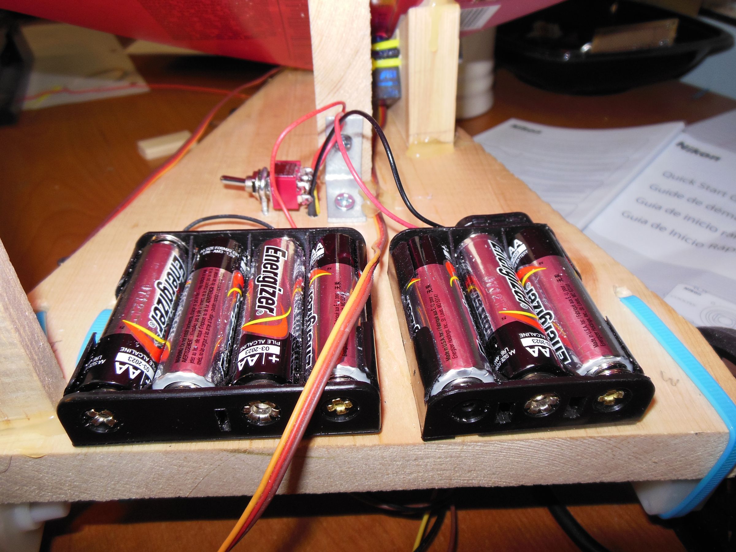 Valentine Robot Dispenses Candy Kisses Using Picaxe : 7 Steps - Instructables