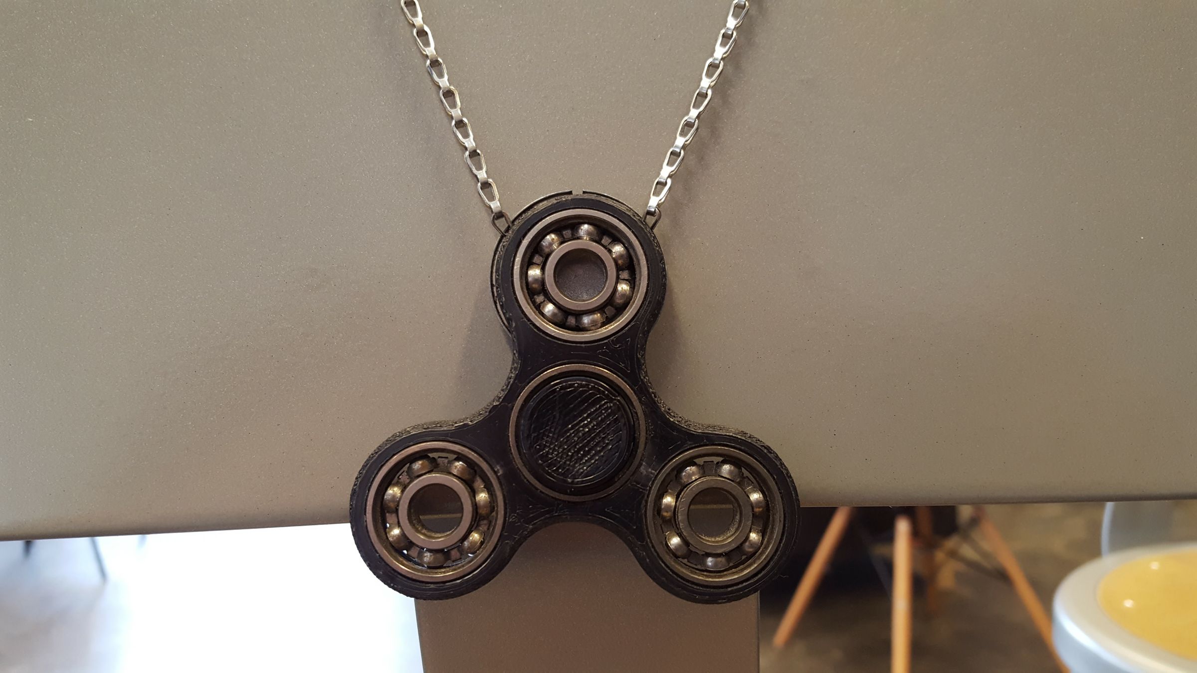 Fidget Spinner Necklace : 4 Steps (with Pictures) - Instructables