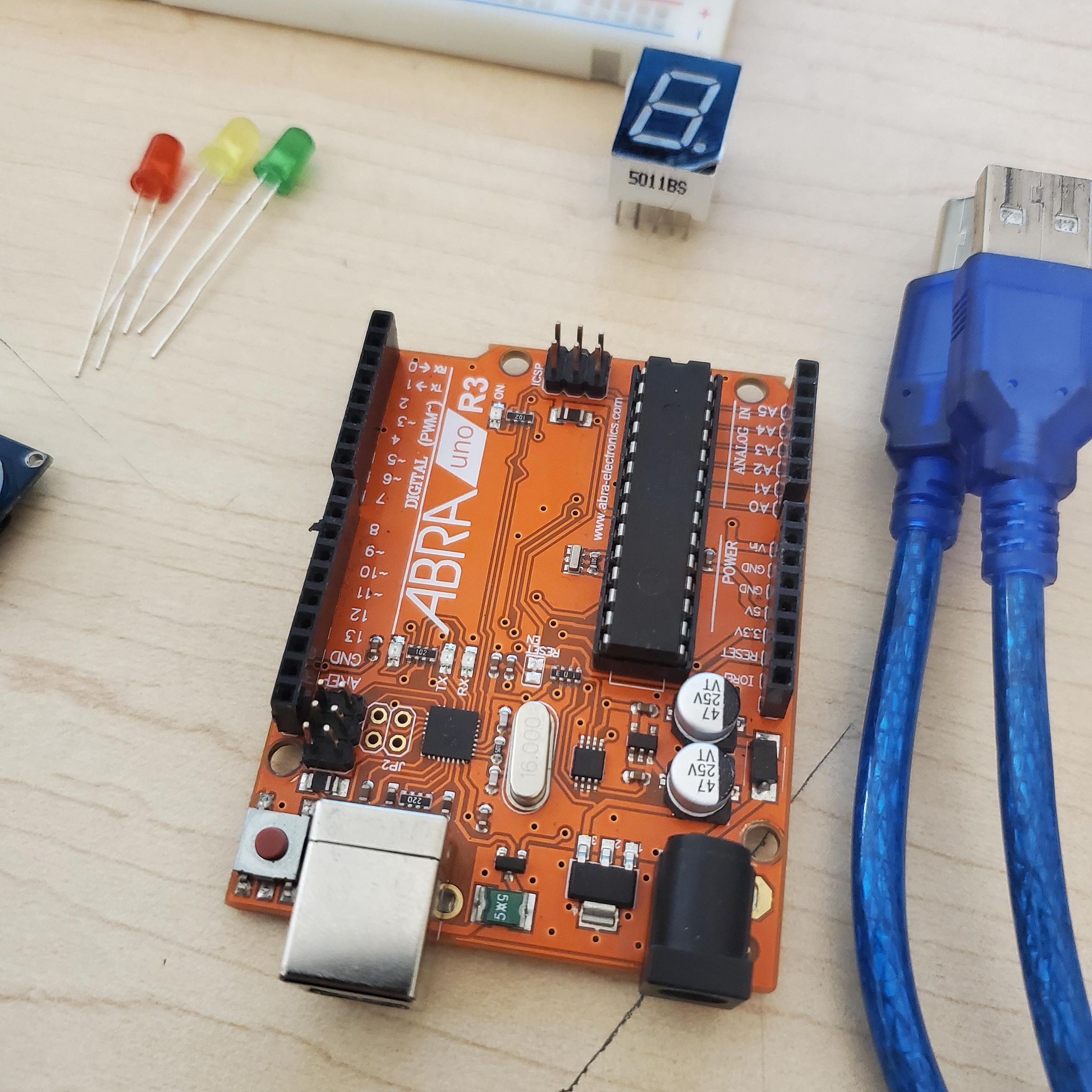 Advanced Traffic Light System : 9 Steps - Instructables