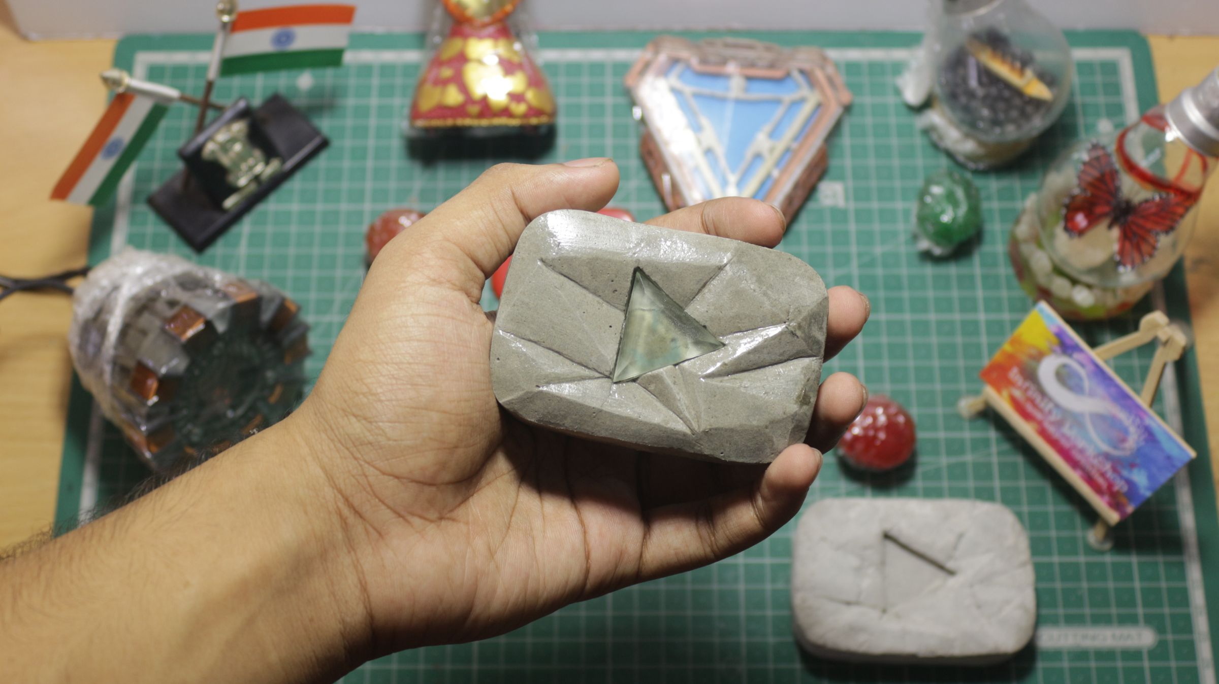 Concrete Youtube Diamond Play Button Paperweight : 14 Steps (with ...