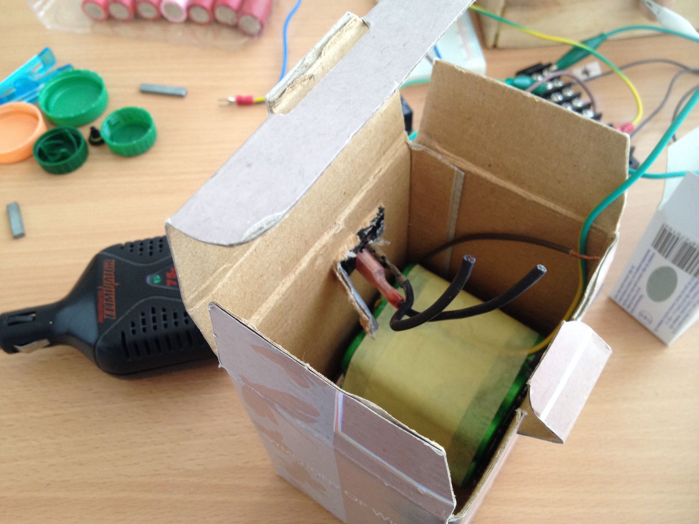 Cheap Mobile Battery Wall Outlet : 3 Steps - Instructables