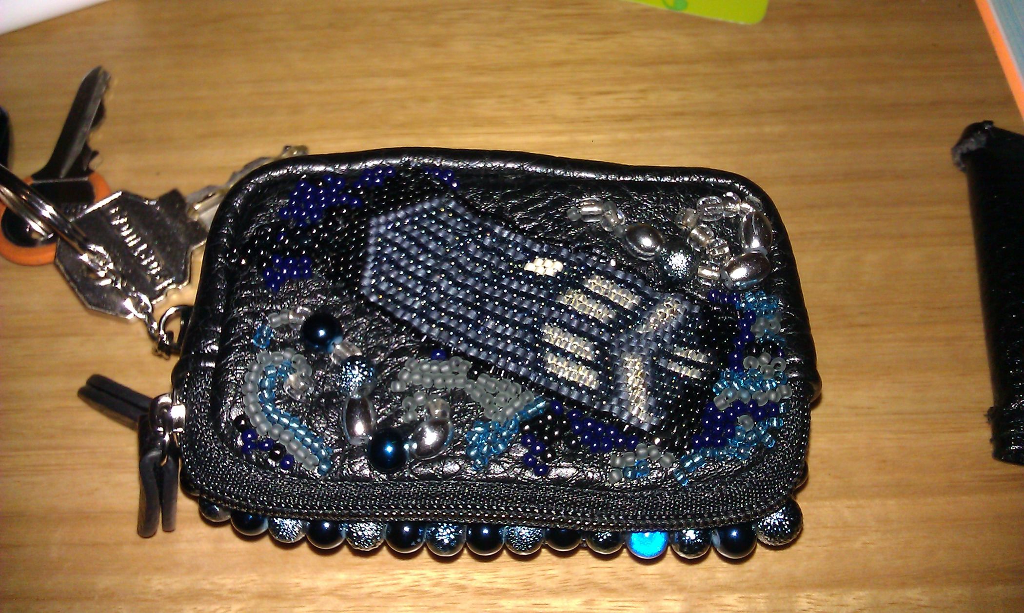 Tardis Beaded Wallet : 5 Steps - Instructables