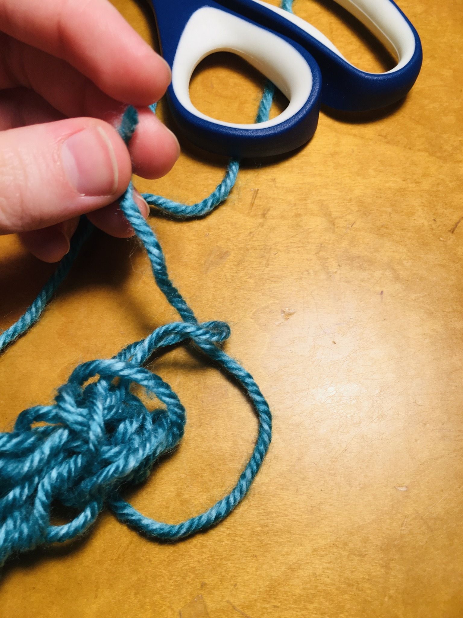 Learn to Finger Knit : 3 Steps - Instructables