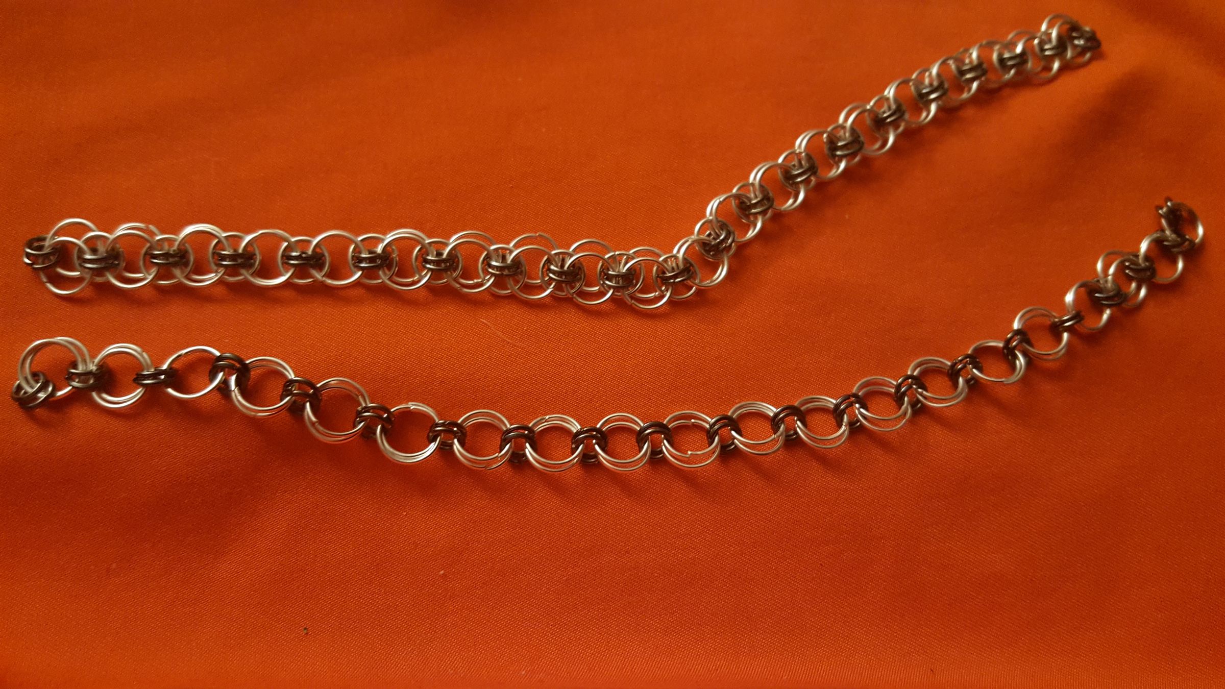 Chainmaille Bracelet : 7 Steps (with Pictures) - Instructables