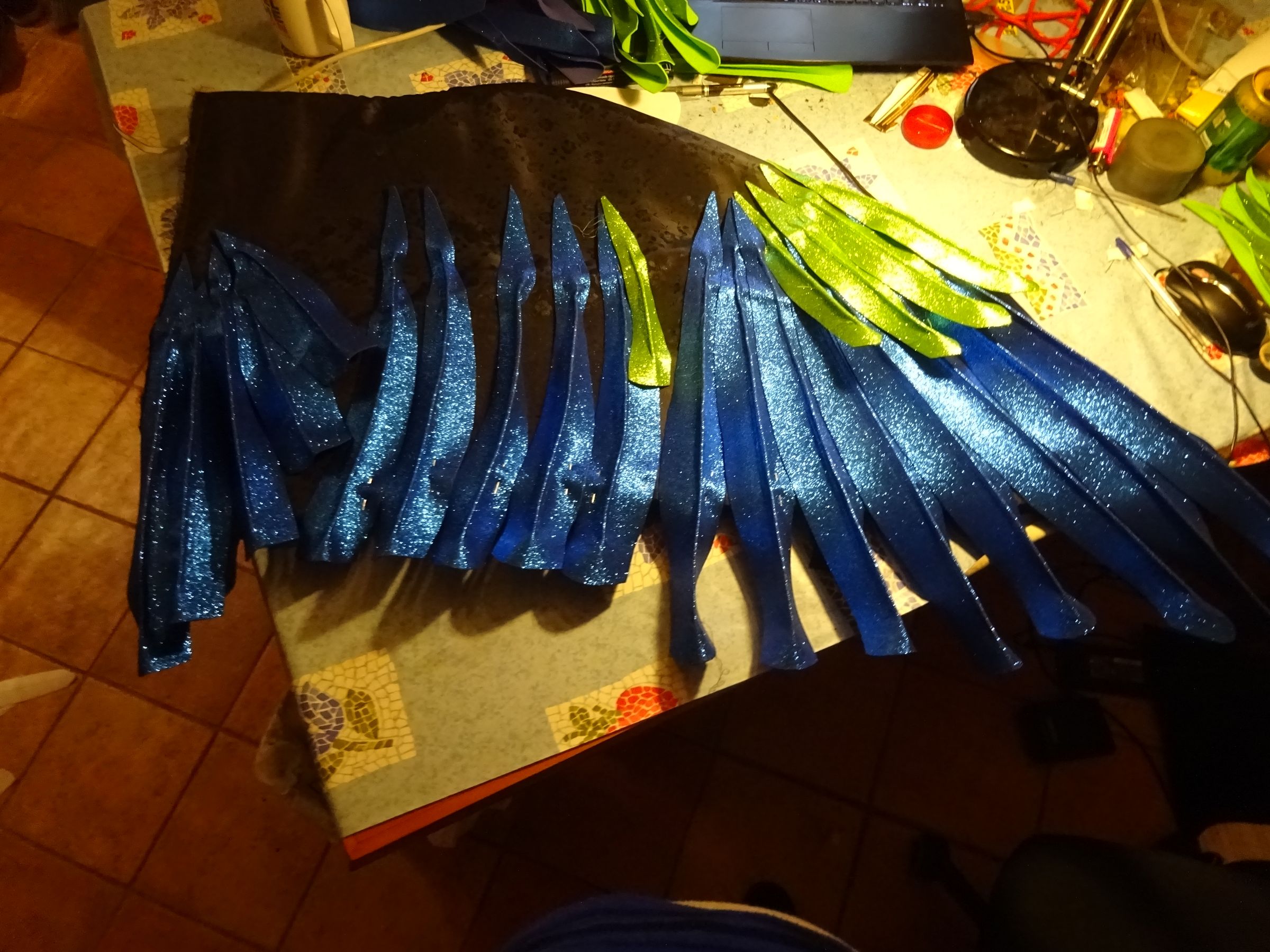 Parrot Mask and Wings : 11 Steps (with Pictures) - Instructables