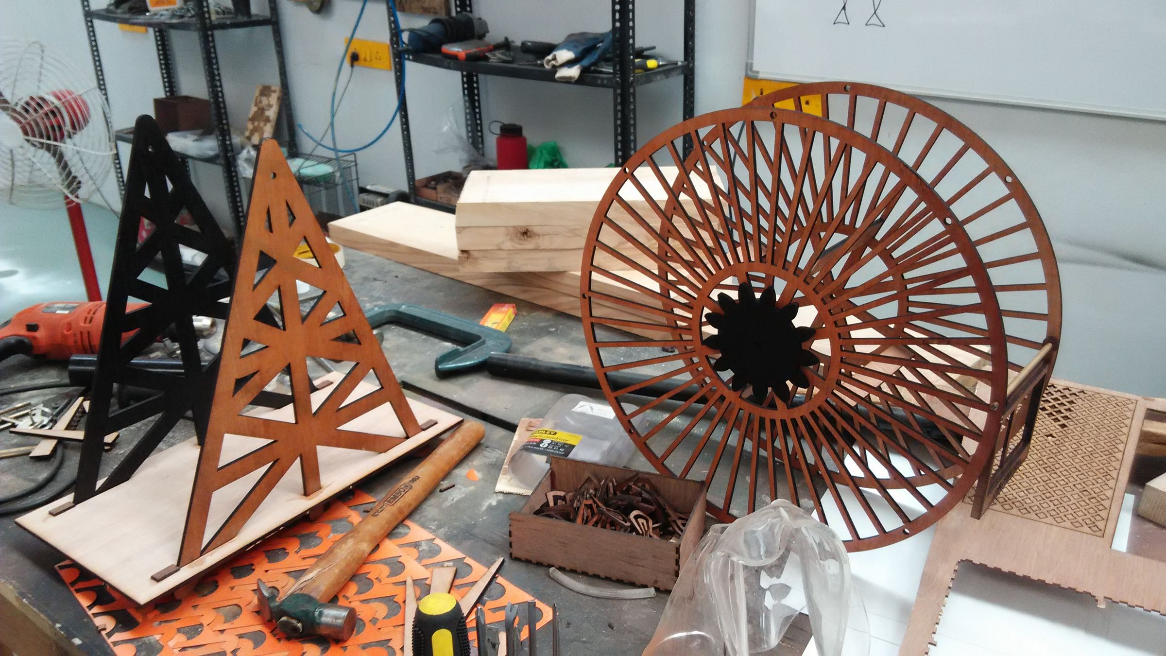 Ferris Wheel Photo Frame : 5 Steps (with Pictures) - Instructables