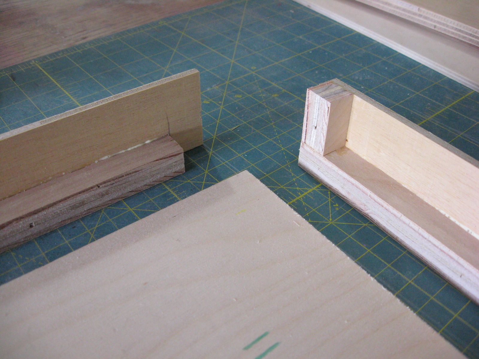Wooden Suitcase : 10 Steps (with Pictures) - Instructables