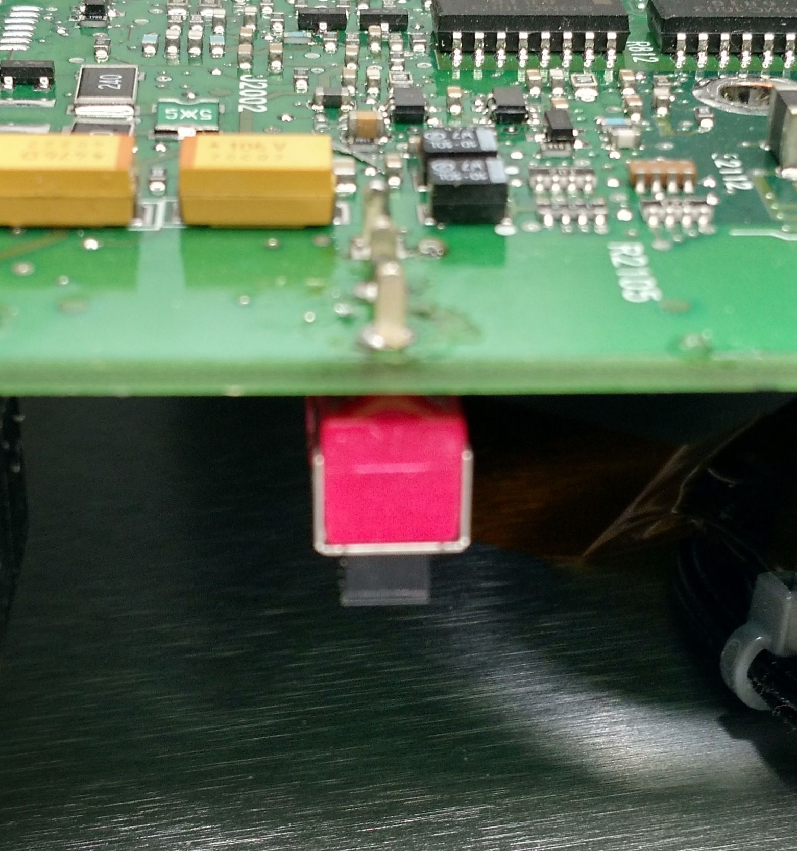 Agilent DSO7032A Oscilloscope - Repair of CAL PROTECT Switch : 9 Steps ...