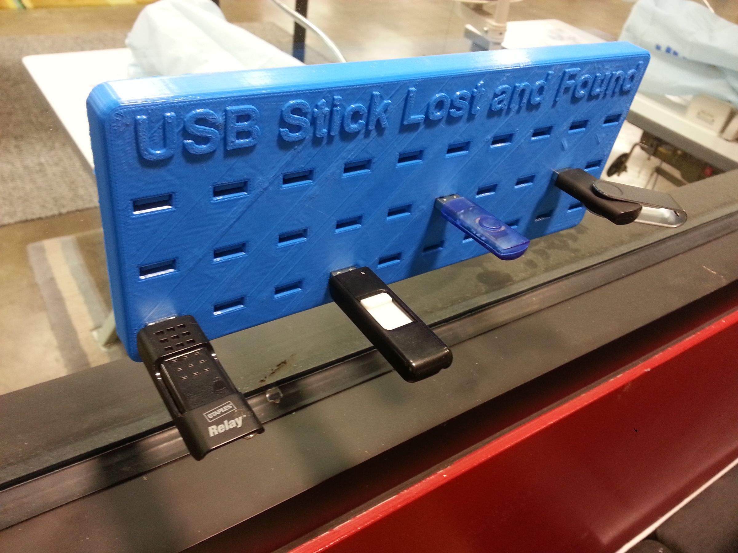 USB Stick Lost-and-Found : 6 Steps (with Pictures) - Instructables