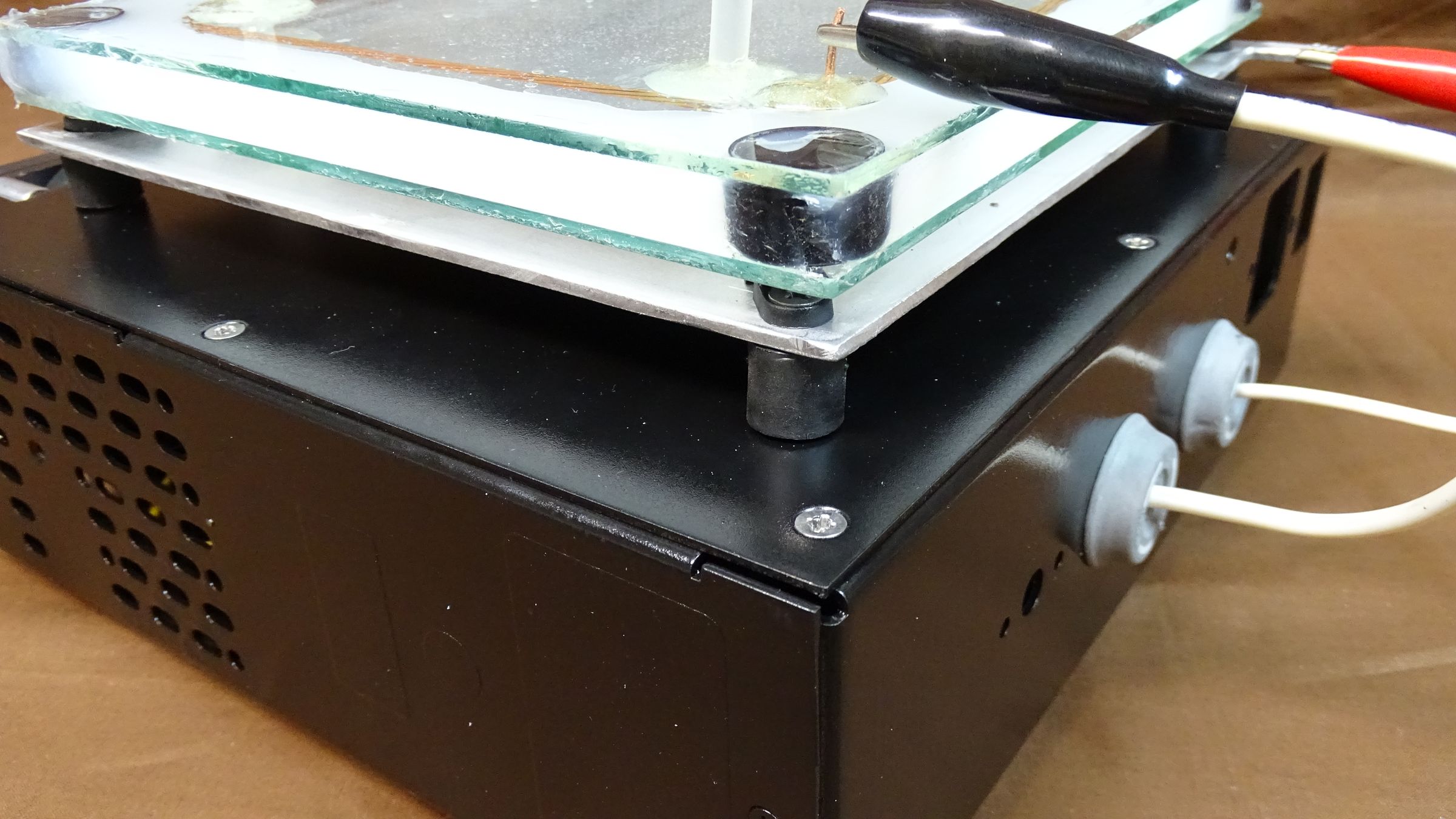 Kirlian Homemade Photography Device. - Instructables