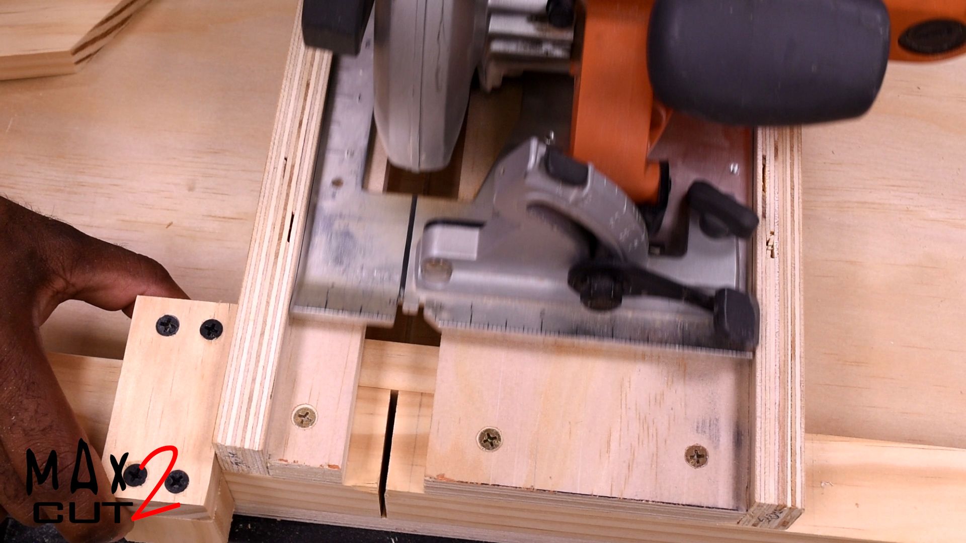 MAX CUT 2 Circular Saw Crosscut & Miter Jig : 11 Steps (with Pictures ...