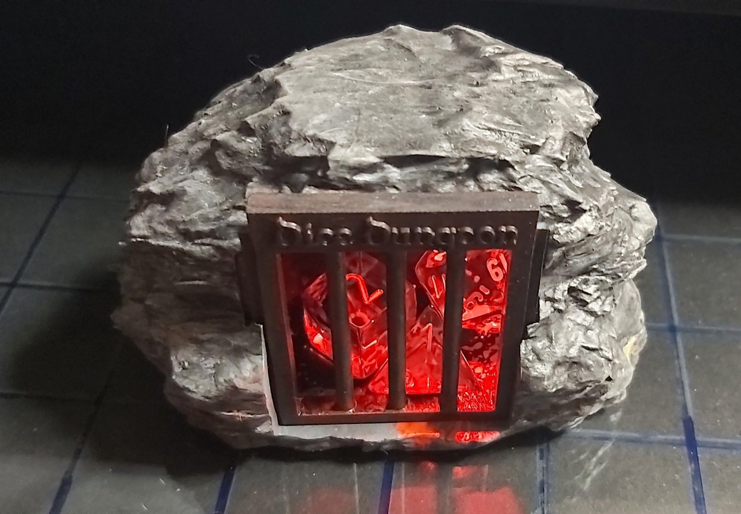Dice Dungeon With Interior Light : 4 Steps - Instructables