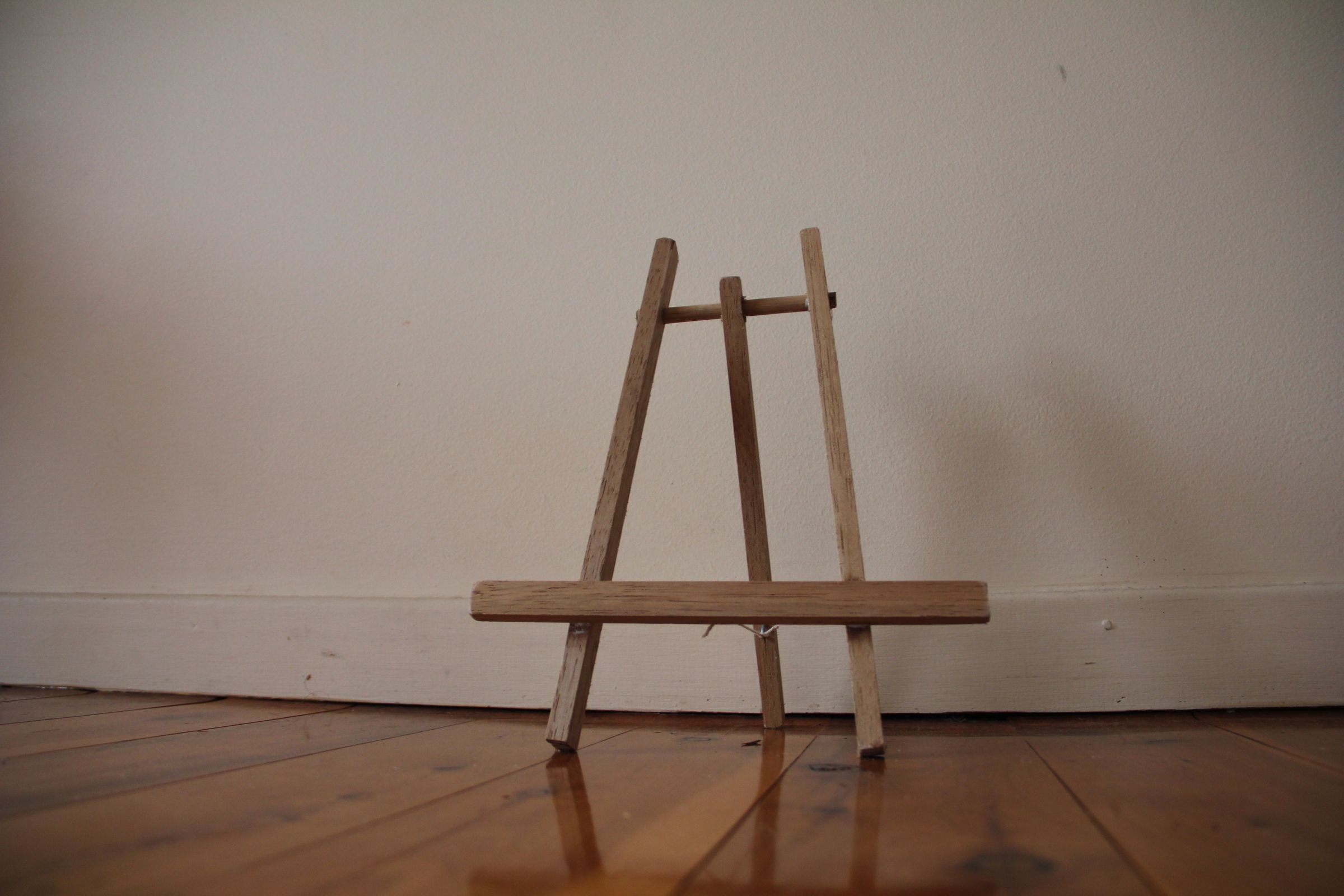 How to Make a Mini Home Made Art Easel in 20 Min : 4 Steps (with ...