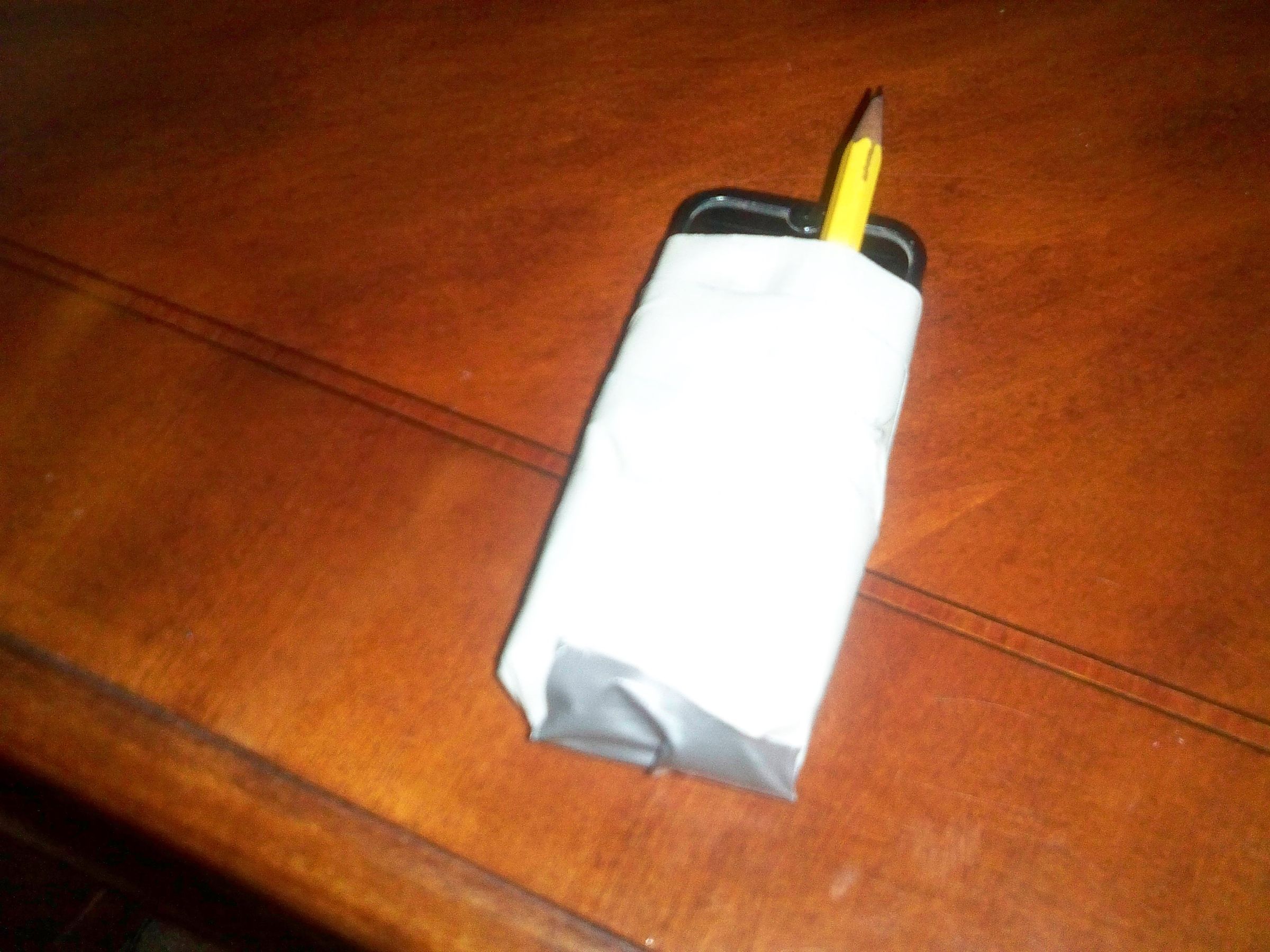 How to Make a Duct Tape Phone Case : 4 Steps - Instructables