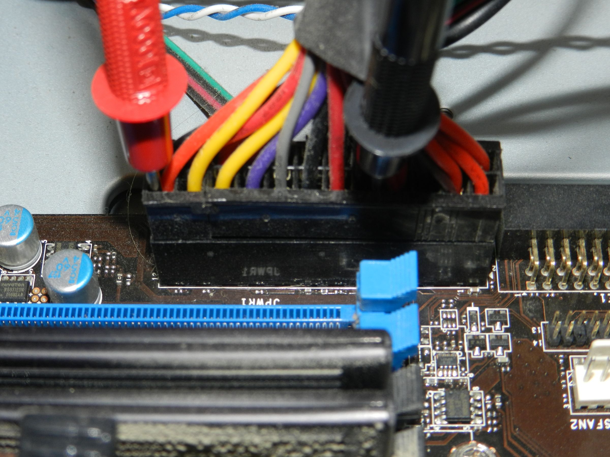 How to Test and Replace a Power Supply for Your Home Computer : 14 ...