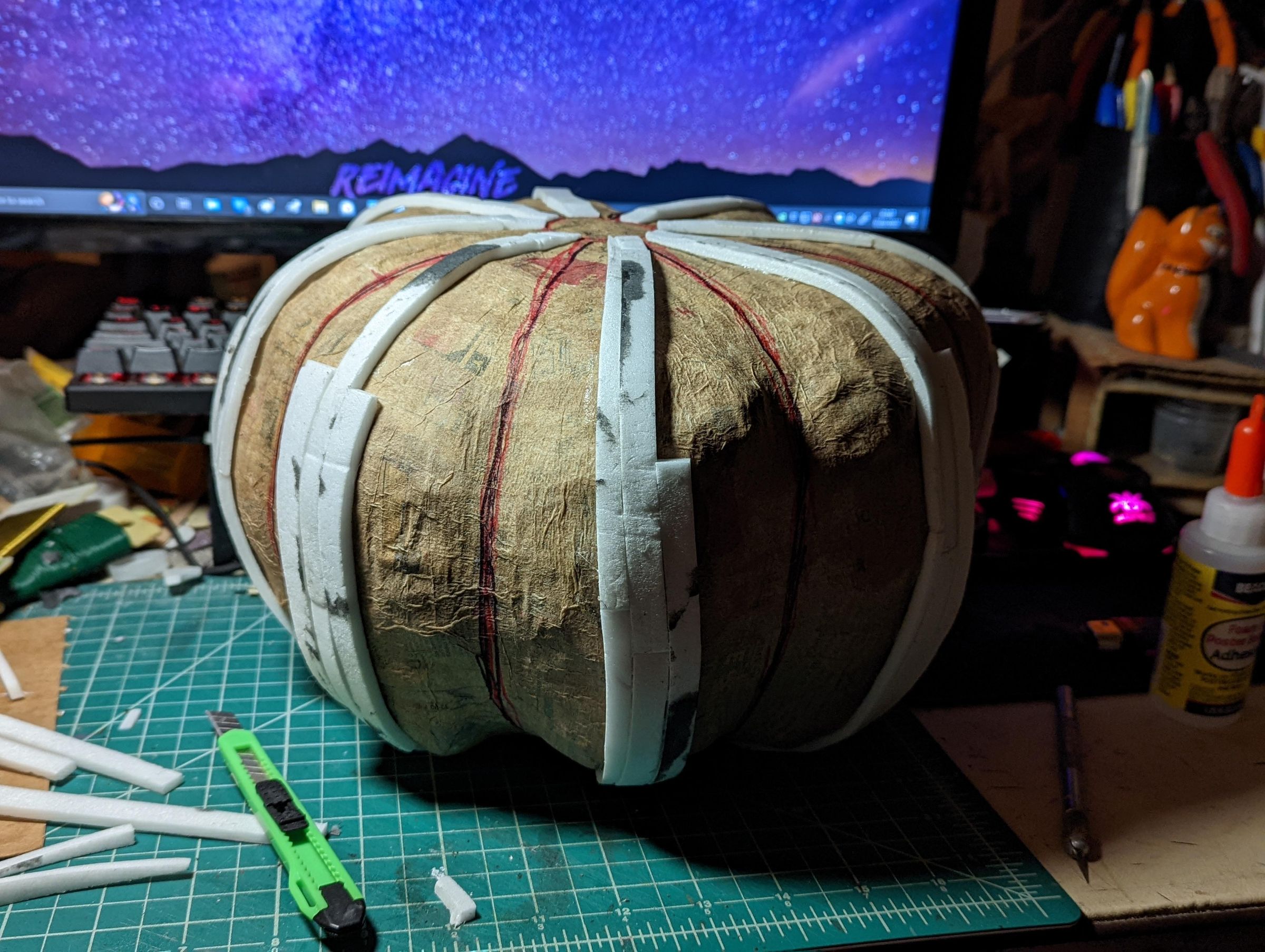 DIY Paper Maché Jack-O'Lantern : 10 Steps (with Pictures) - Instructables