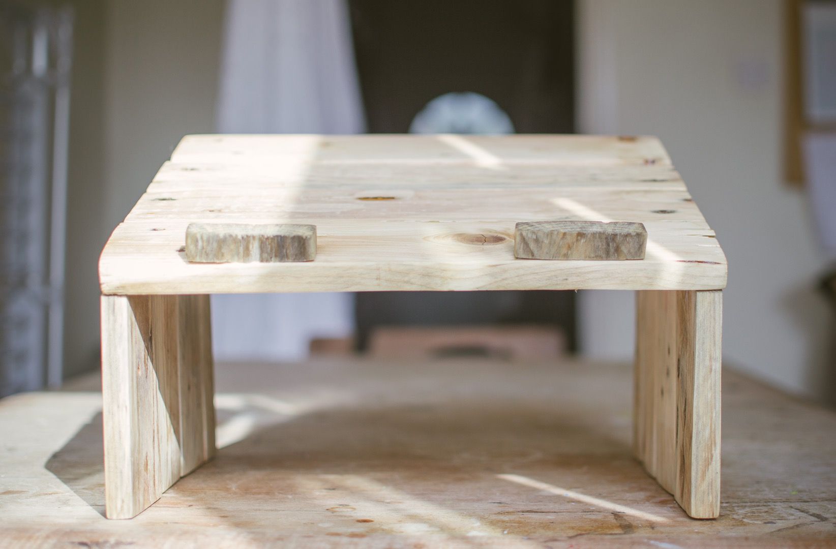 Pallet Wood Laptop Riser : 11 Steps (with Pictures) - Instructables